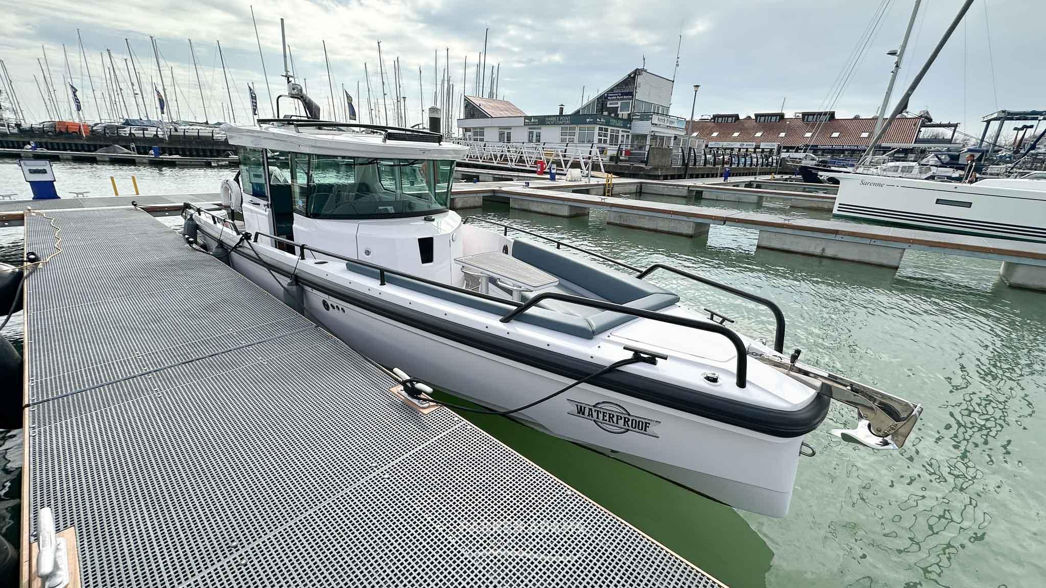 2023 Axopar 28 Cabin Brabus Line Pilothouse for sale - YachtWorld