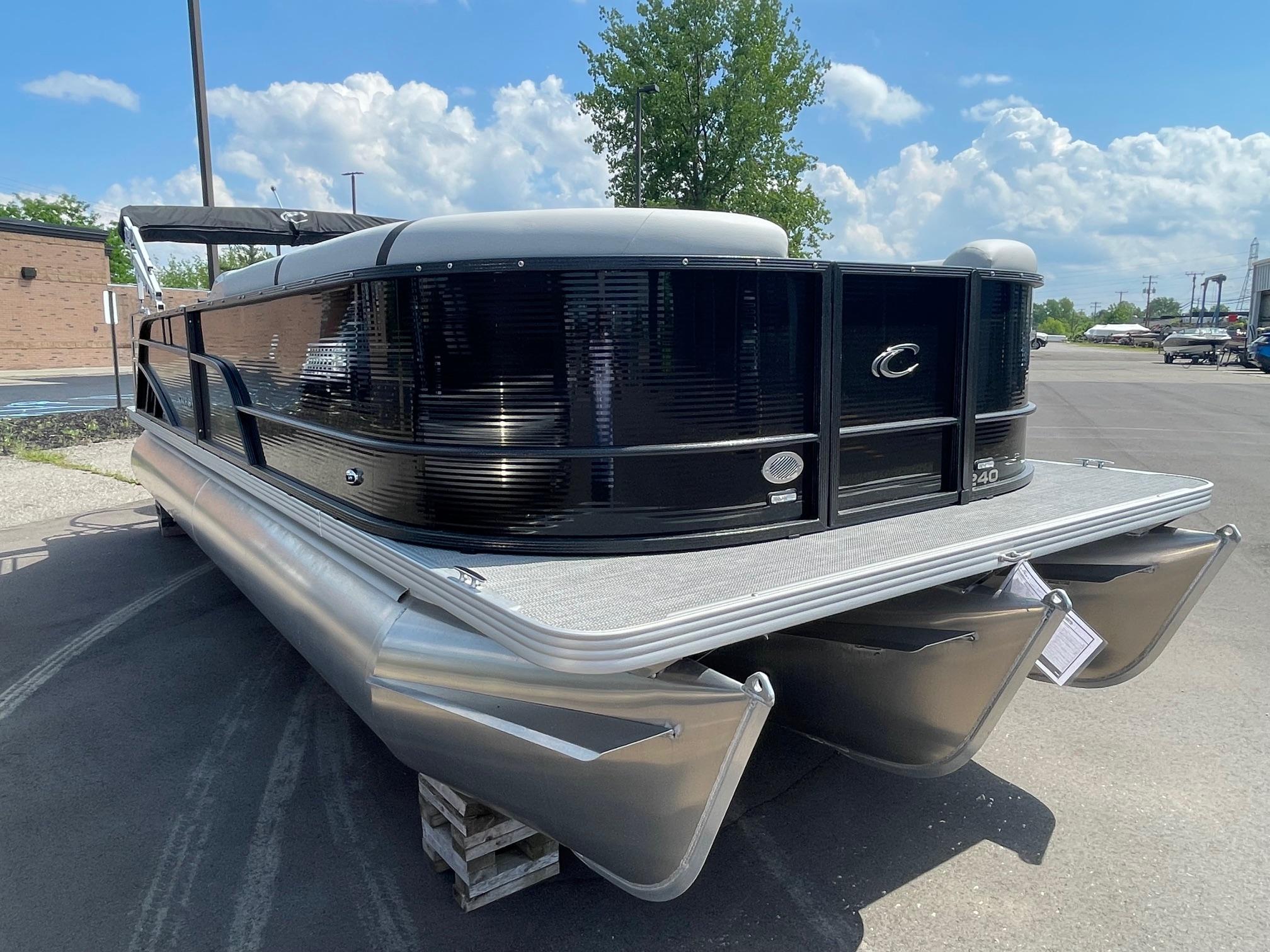 2023 Crest Classic LX 240 SLS Pontoon for sale - YachtWorld