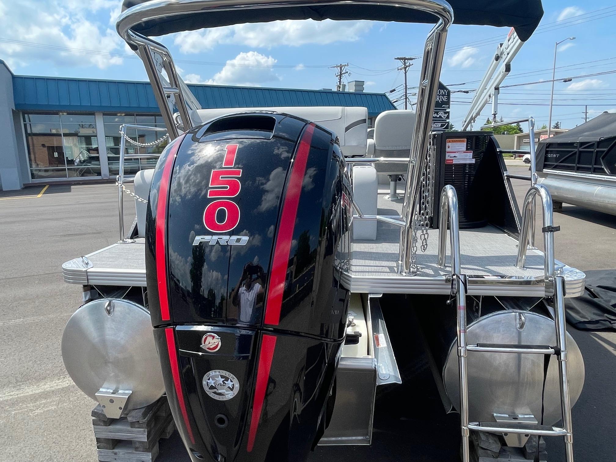 2023 Crest Classic LX 240 SLS Pontoon for sale - YachtWorld