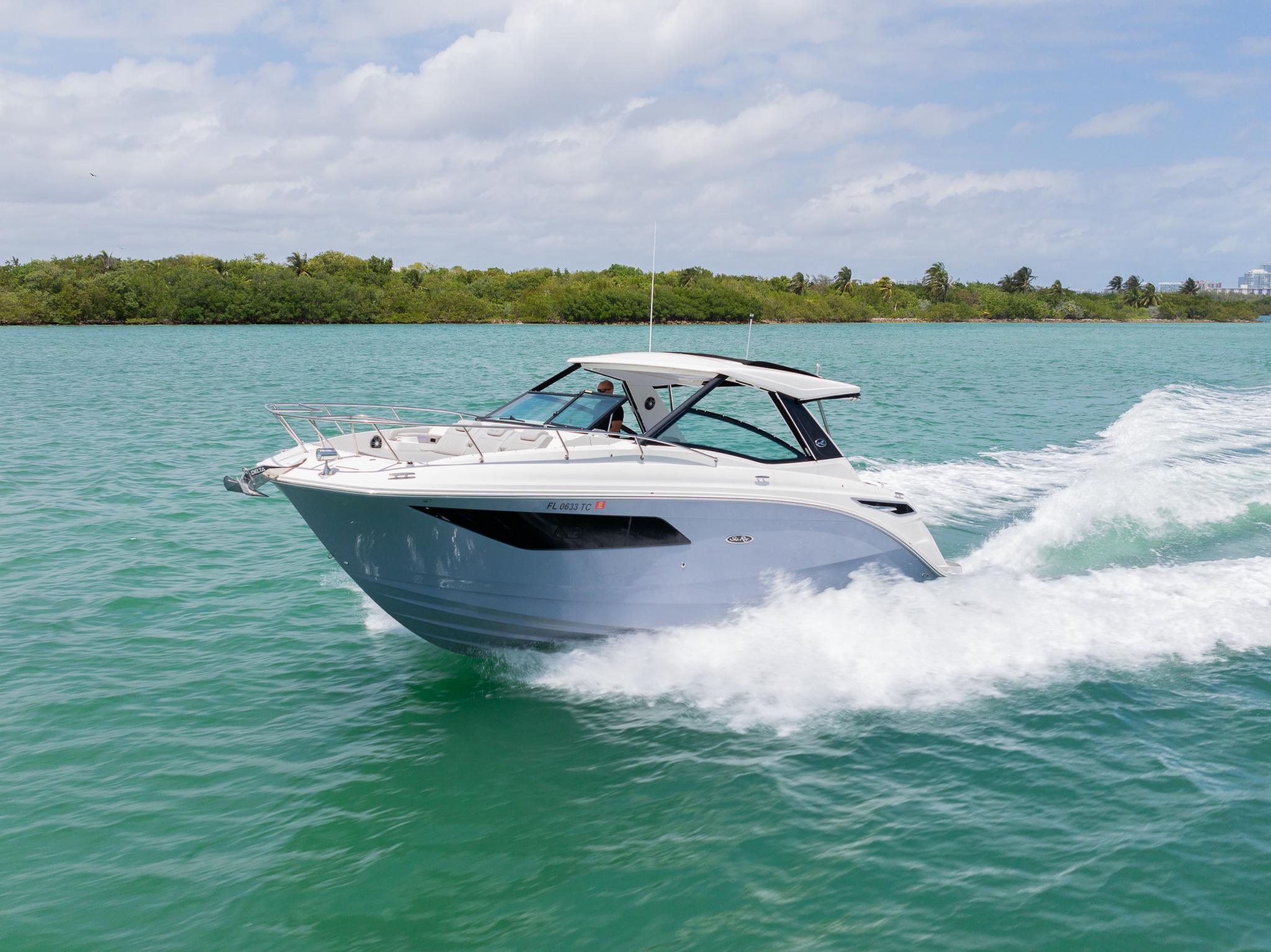 2022 Sea Ray 320 Sundancer Express Cruiser for sale - YachtWorld