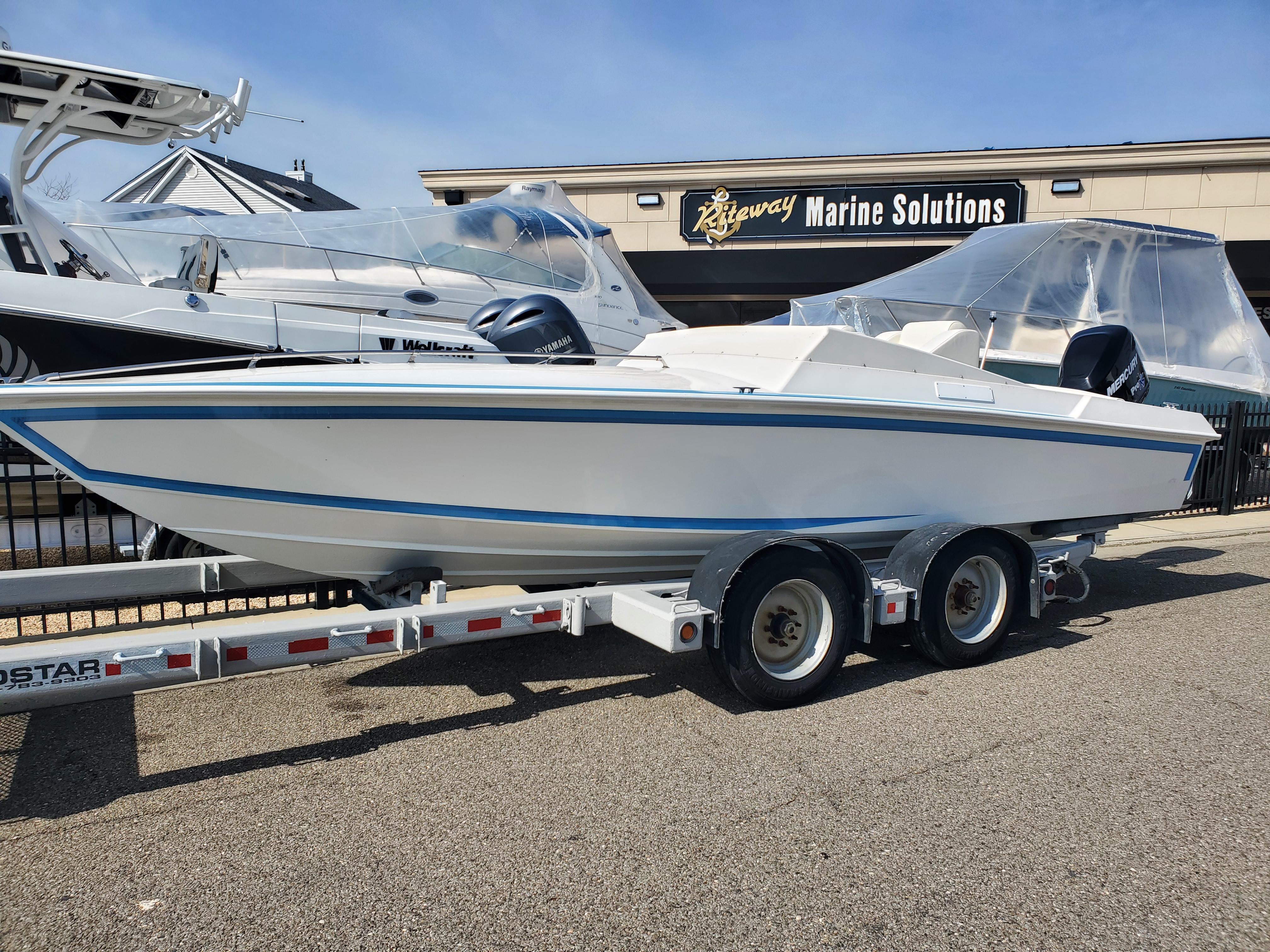 1990 Superboat 24 CUDDY Cuddy Cabin for sale - YachtWorld