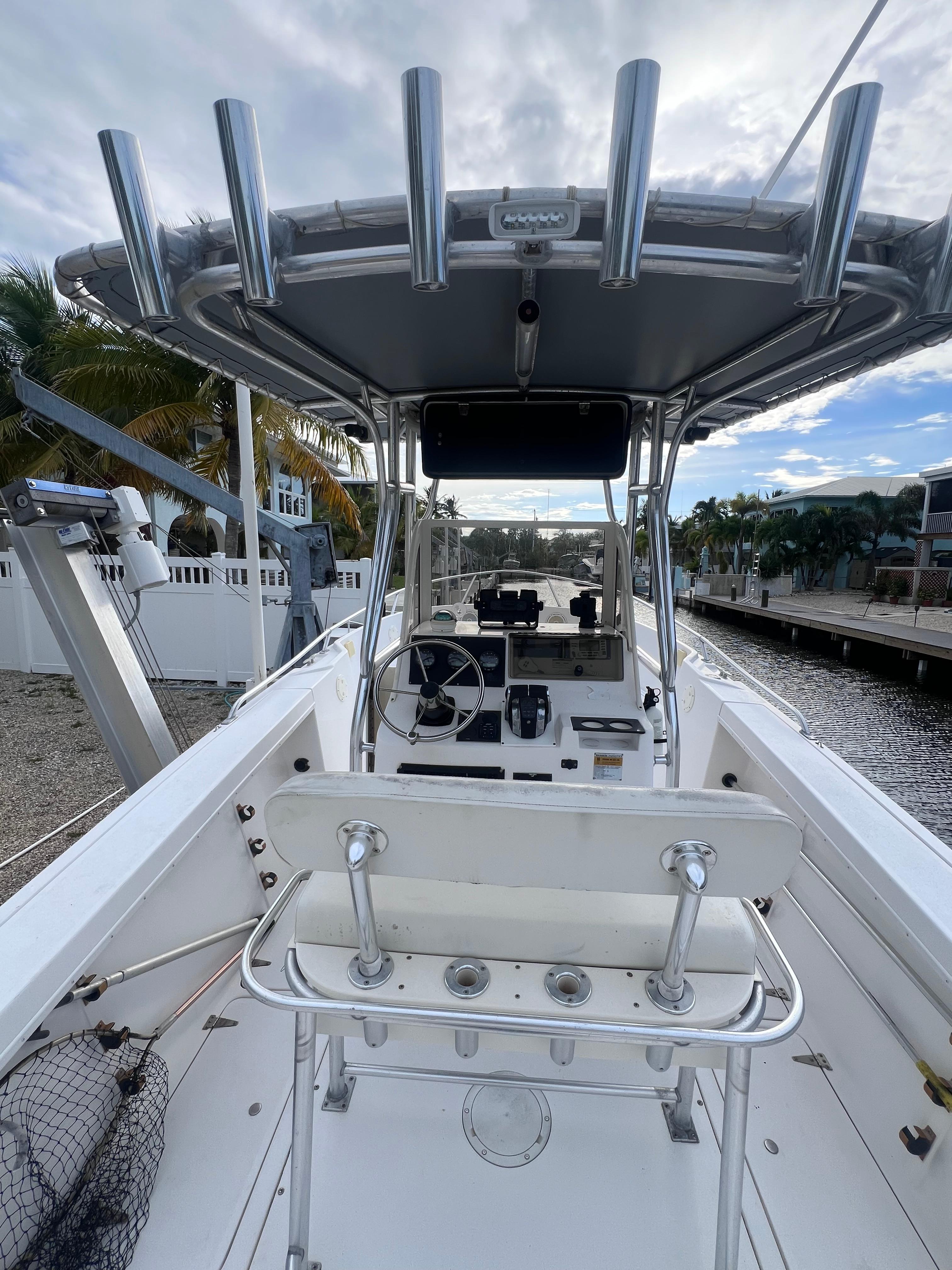 1997 Mako 252 Center Console Center Console for sale - YachtWorld