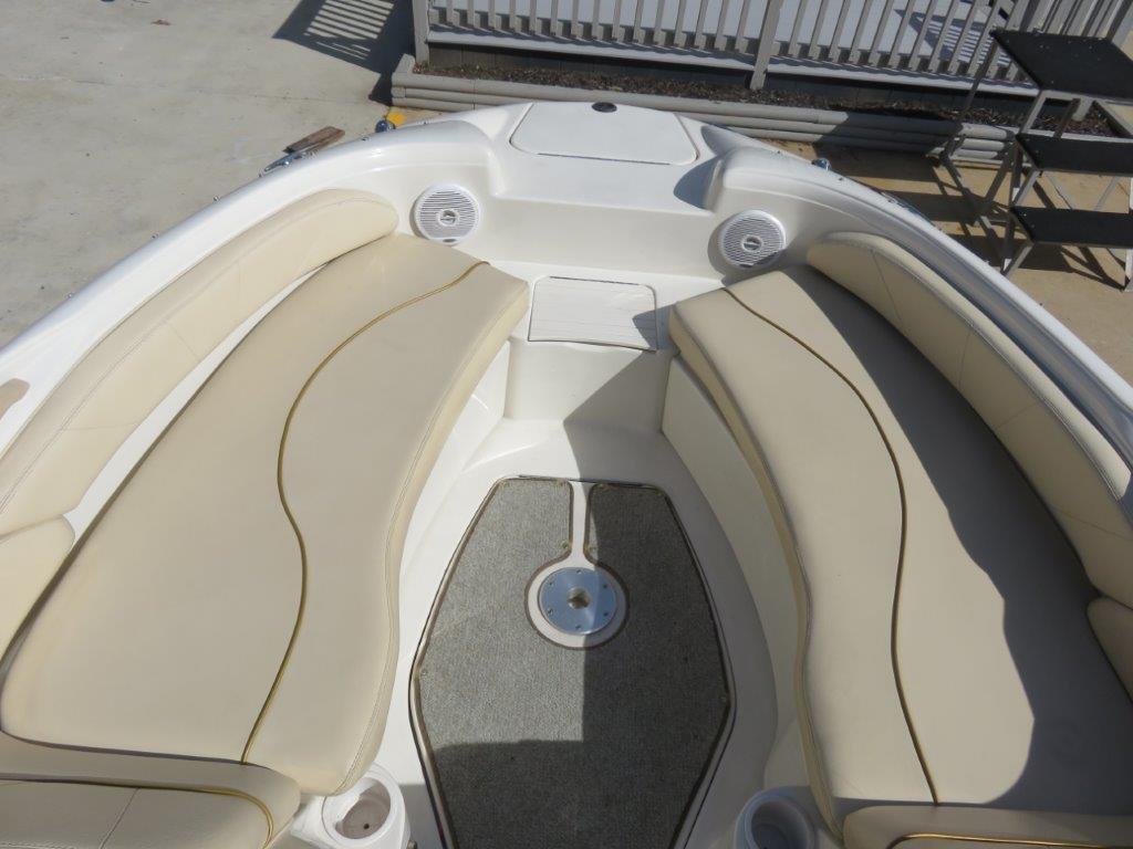 2001 Sea Ray 210 SD Deck for sale - YachtWorld