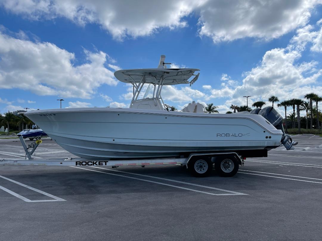 2016 Robalo R300 Center Console Center Console for sale - YachtWorld