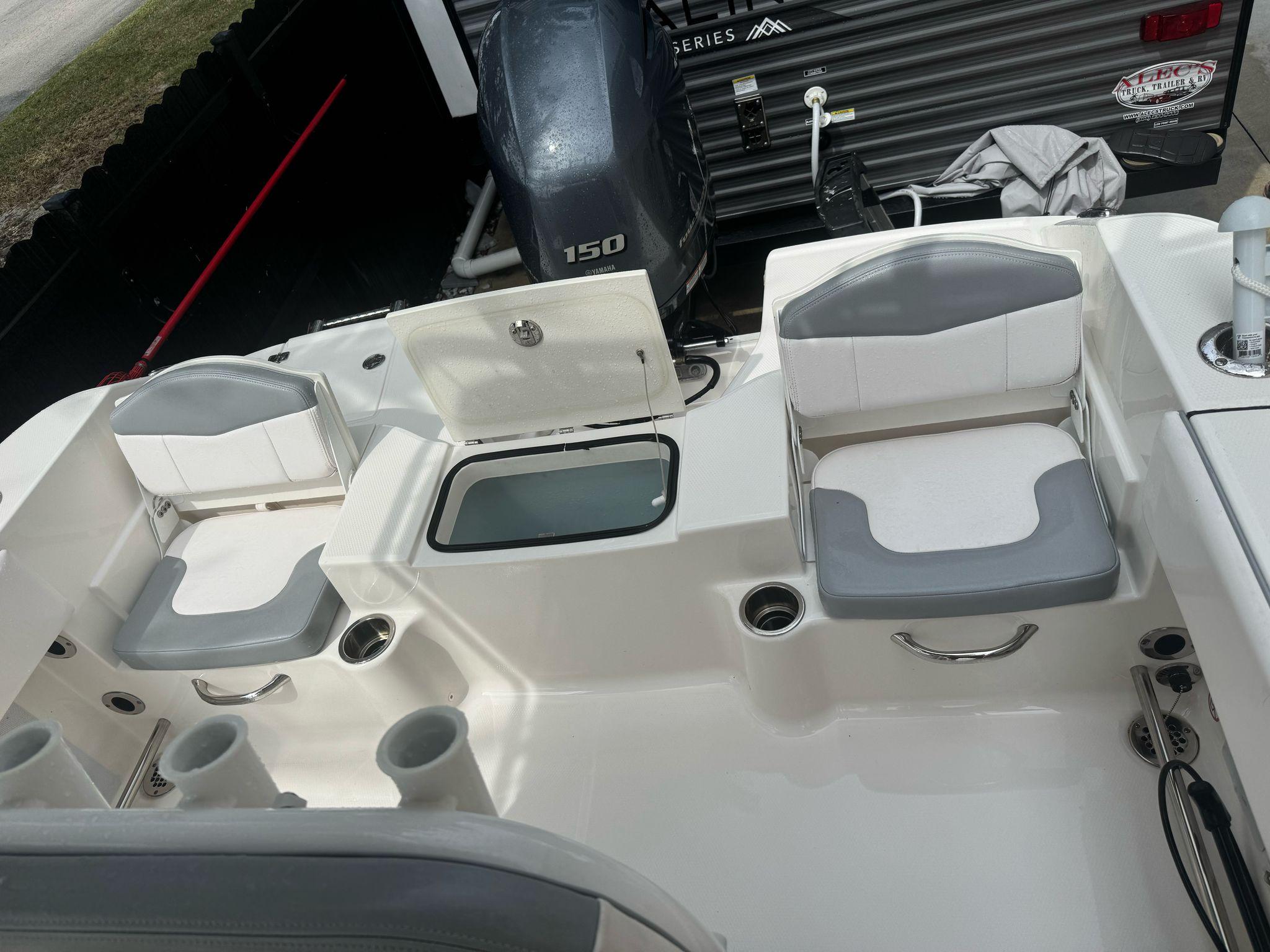 2021 Robalo R200 Center Console Center Console for sale - YachtWorld