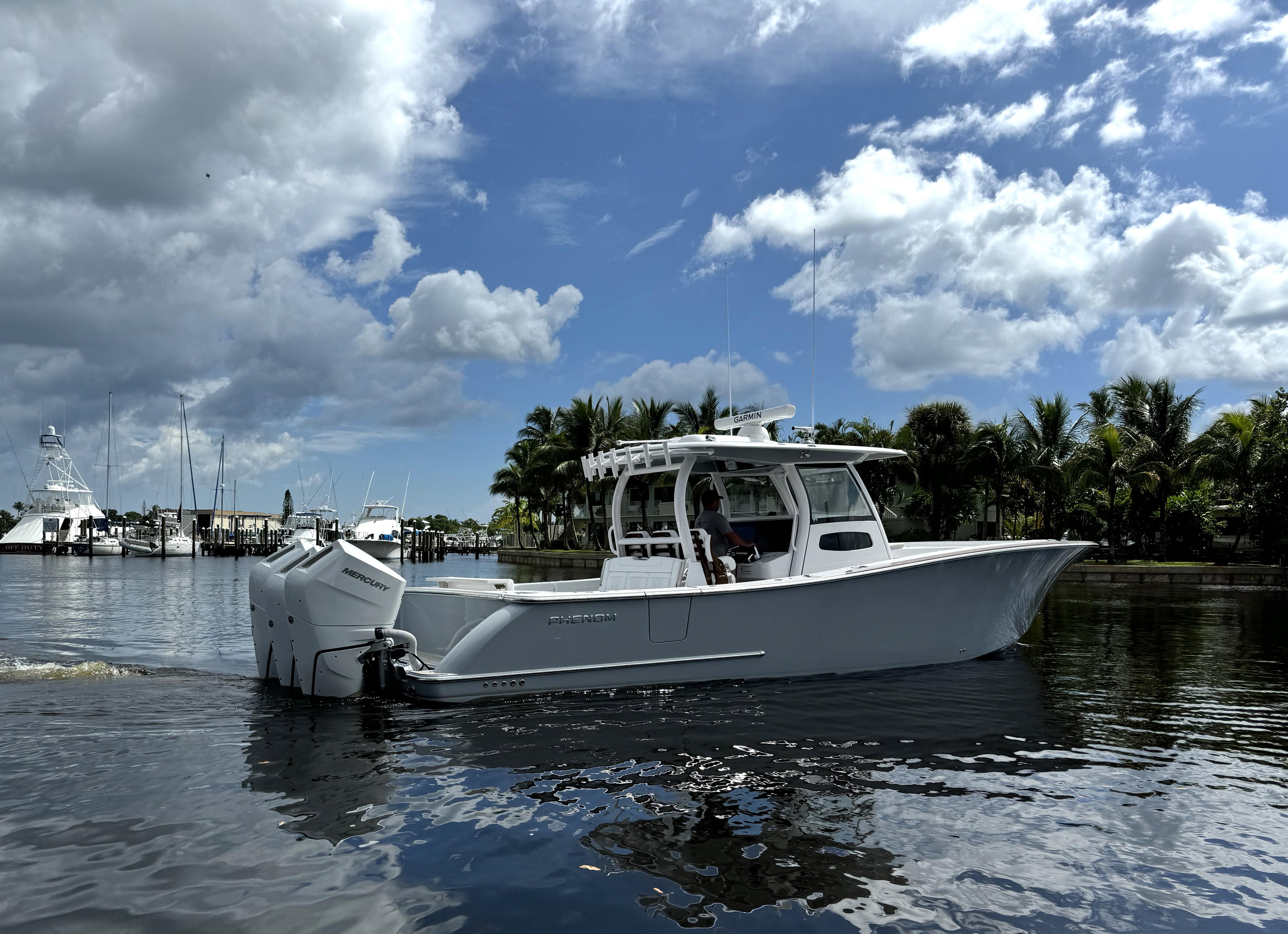 2025 Phenom 37 Center Console for sale - YachtWorld