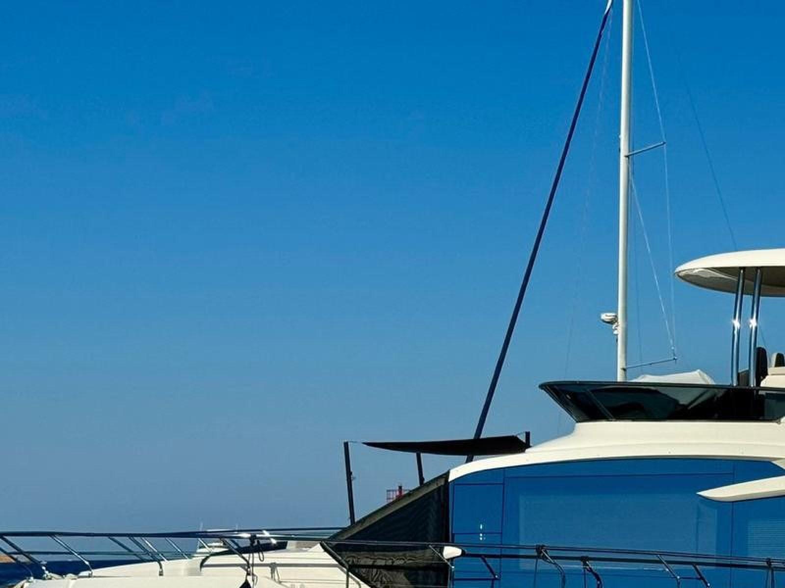 Used 2022 Absolute 62 Fly | TopBoats