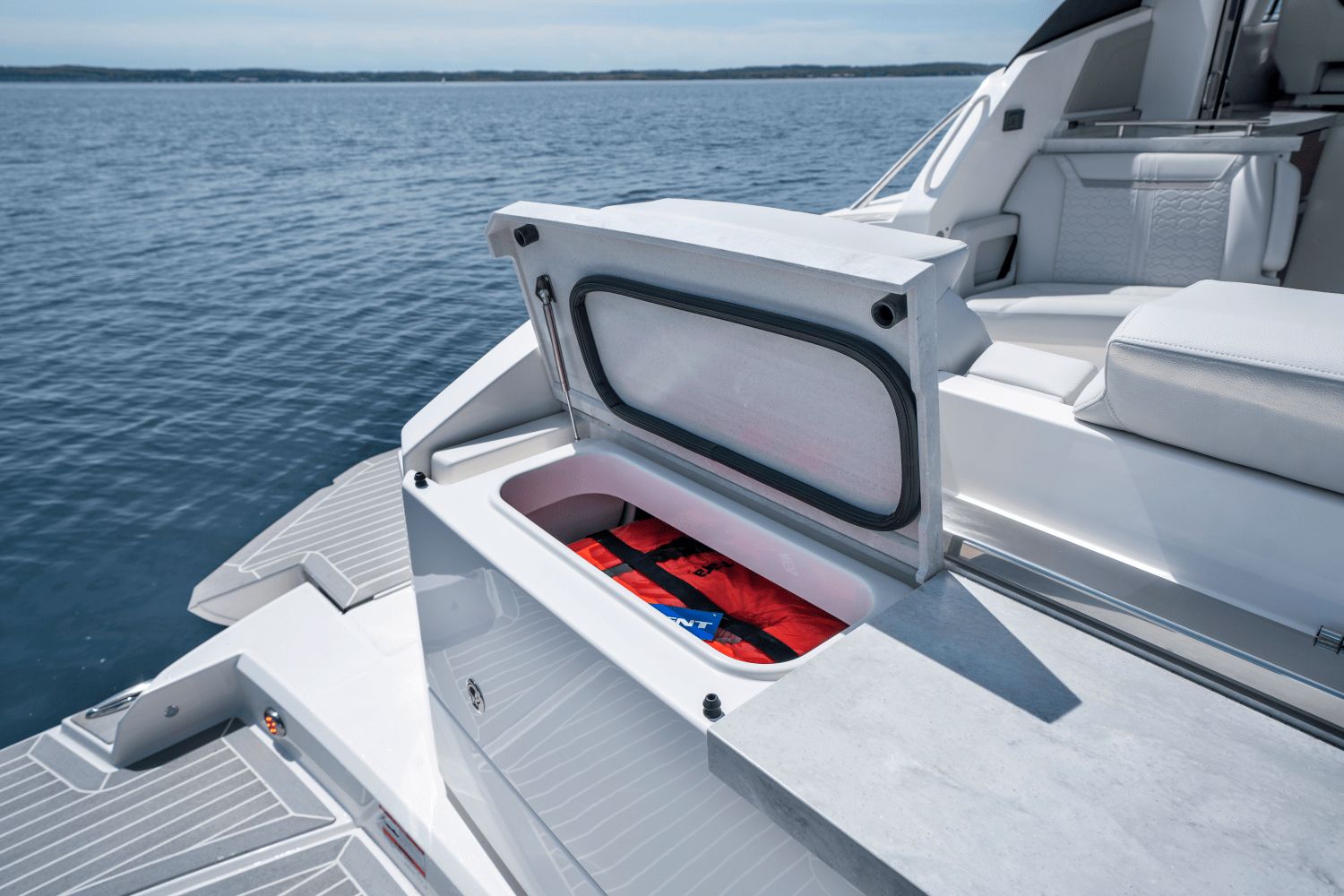 2026 Tiara Yachts 43 LE Motoryachter til salgs- YachtWorld