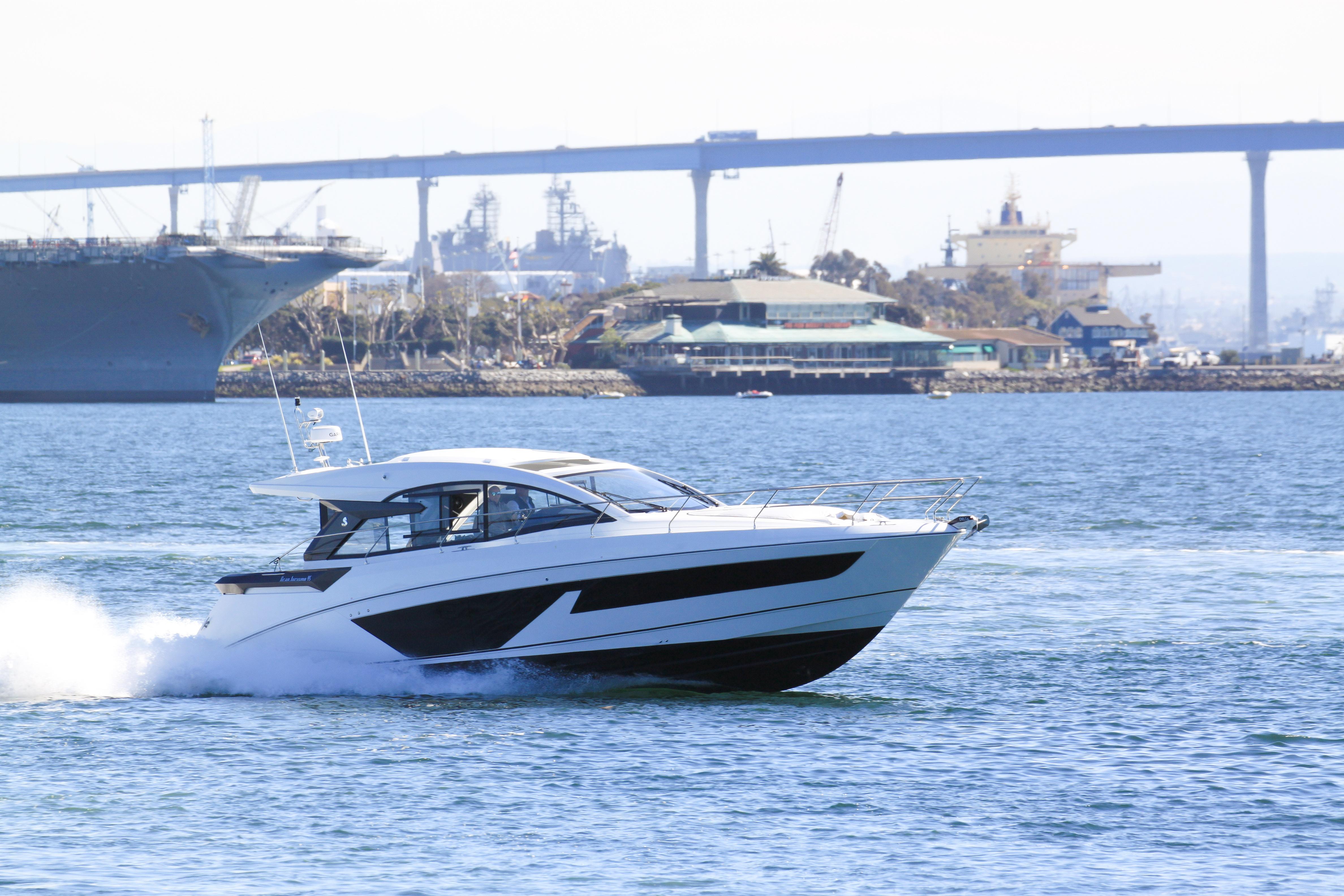 2023 Beneteau Gran Turismo 45 Express Cruiser for sale - YachtWorld