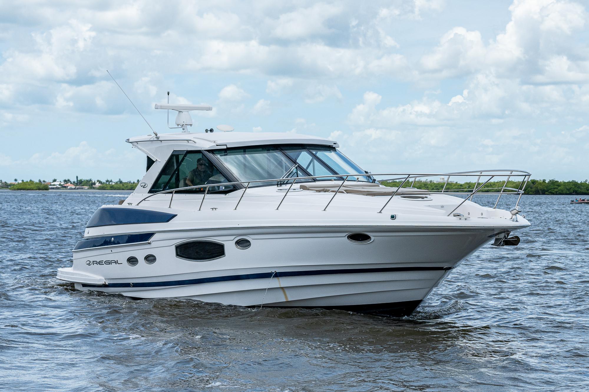 2015 Regal 46 Sport Coupe Motor Yachts for sale - YachtWorld