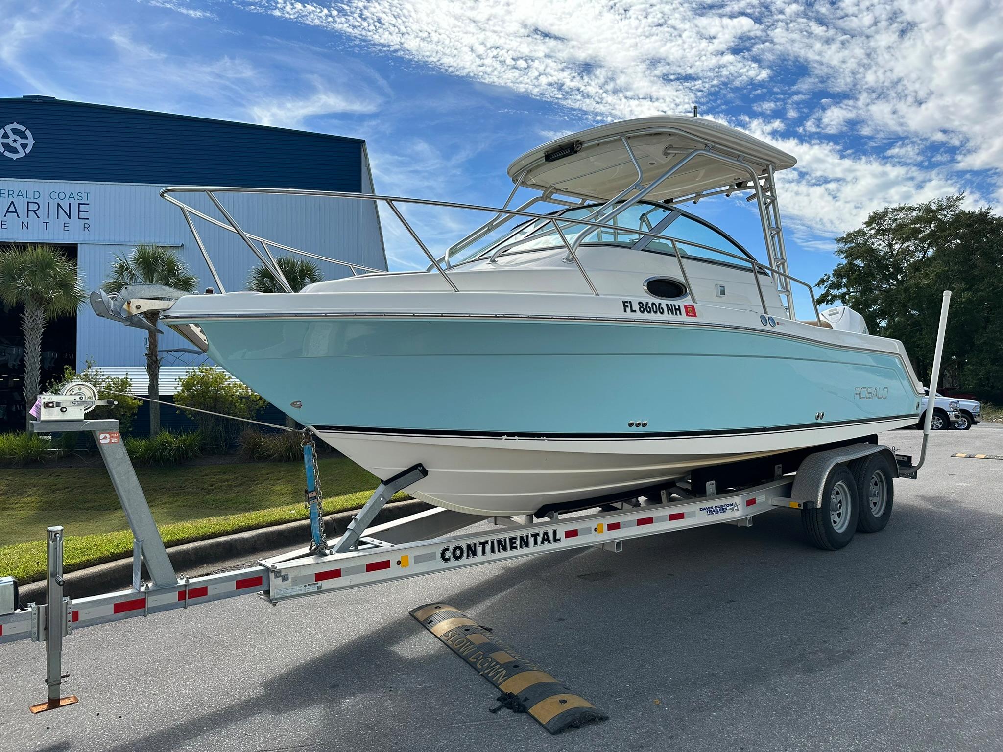 Robalo R265 Walkaround boats for sale | YachtWorld