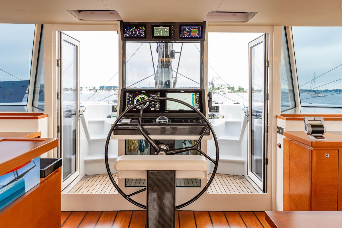 2012 Gunboat 60 Catamaran for sale - YachtWorld
