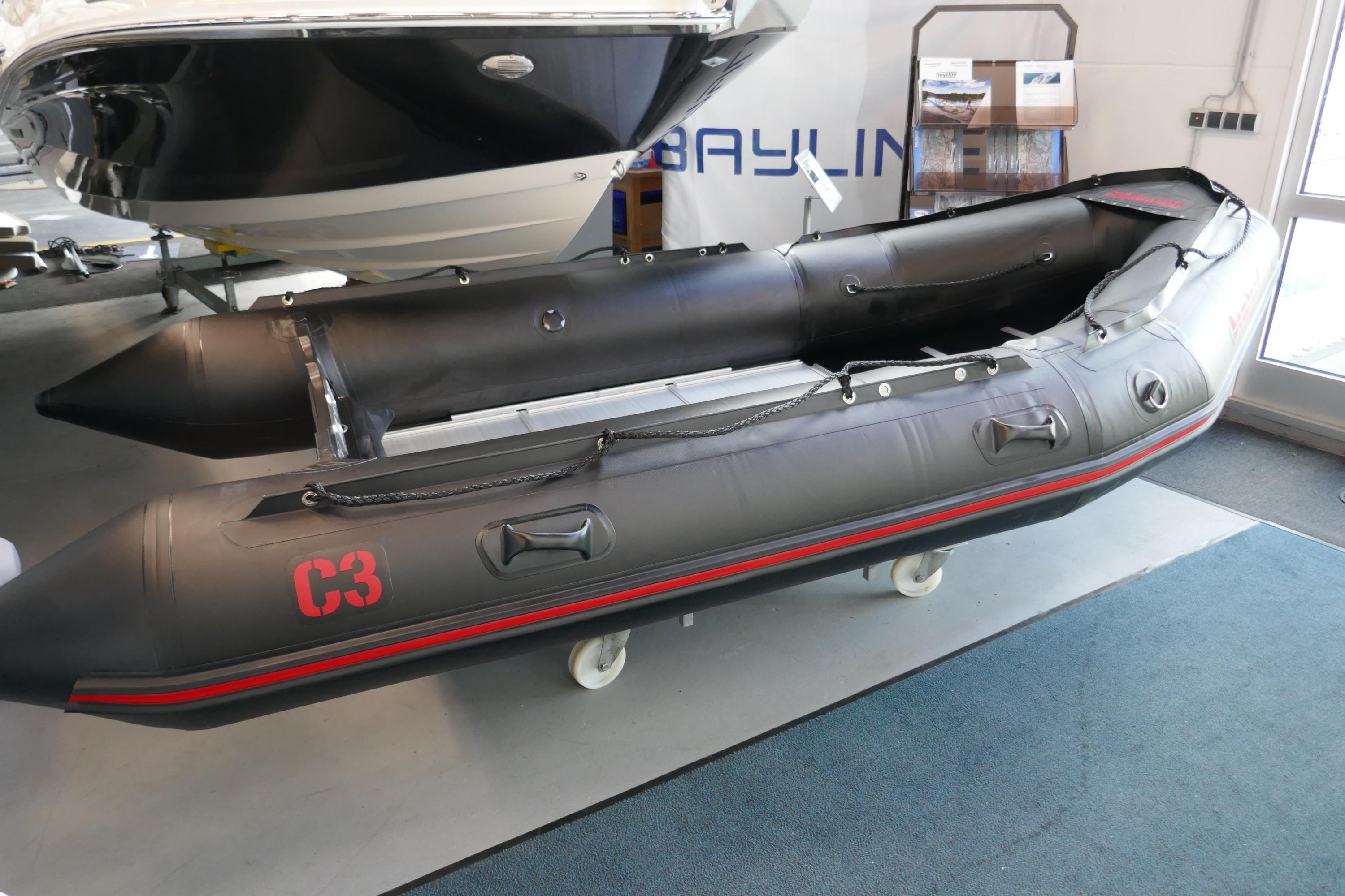 Bombard Commando C3 | 2023 | 4m - North Rhine-Westphalia | Boatshop24 Bombard Commando C3 | 2023 | 4m - North Rhine-Westphalia | Boatshop24