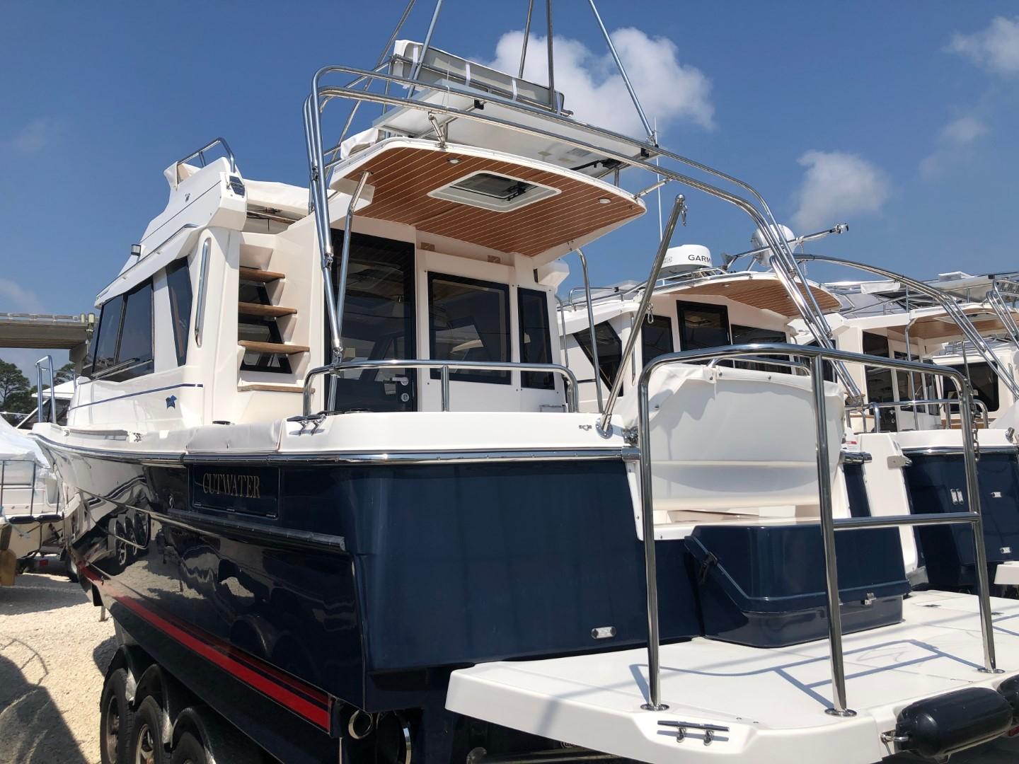 2019 Cutwater C-30 Command Bridge LE Cruiser for sale - YachtWorld