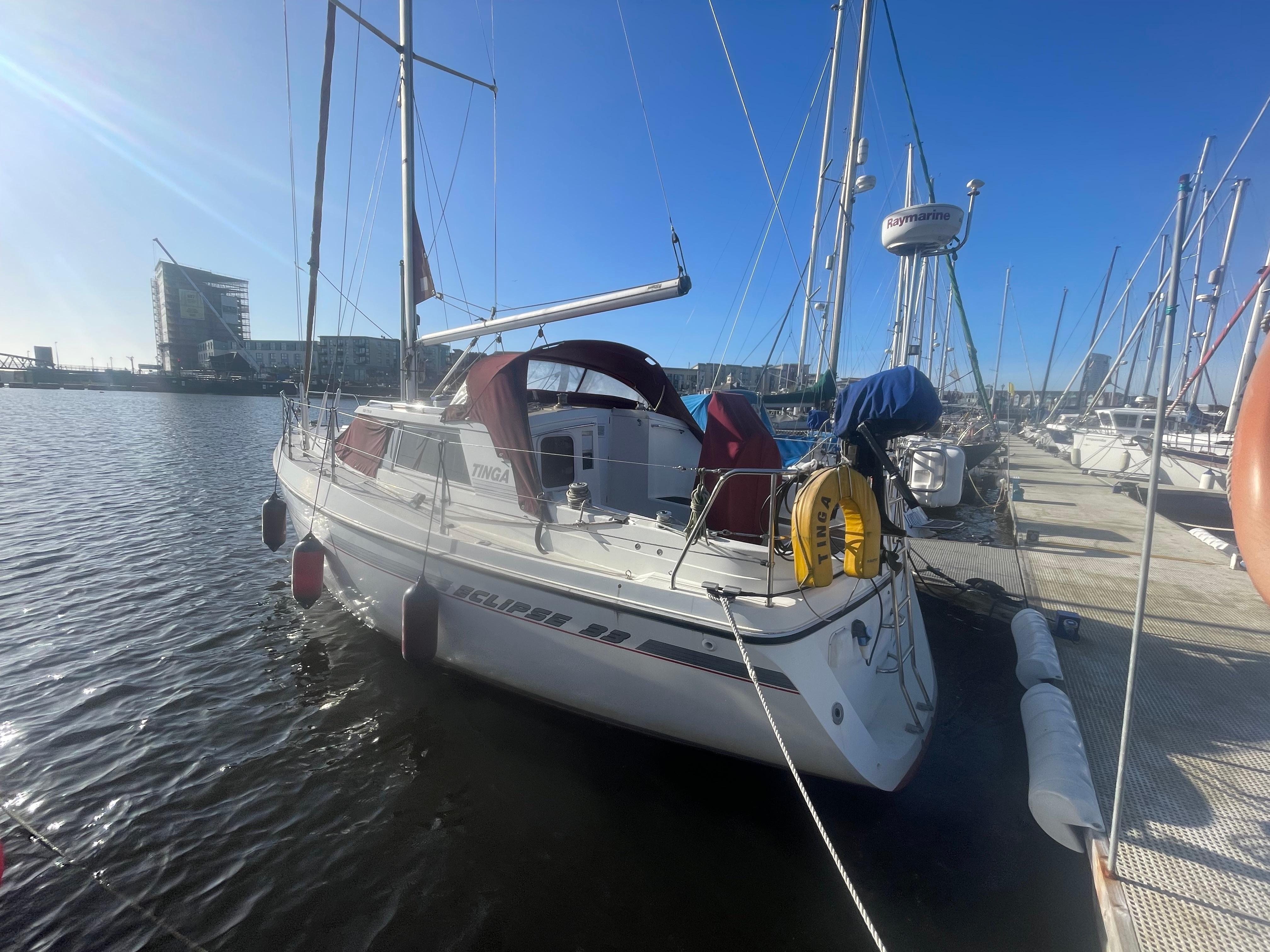 Moody Eclipse 33 | 1989 | 10m - Swansea (Abertawe) | Boatshop24