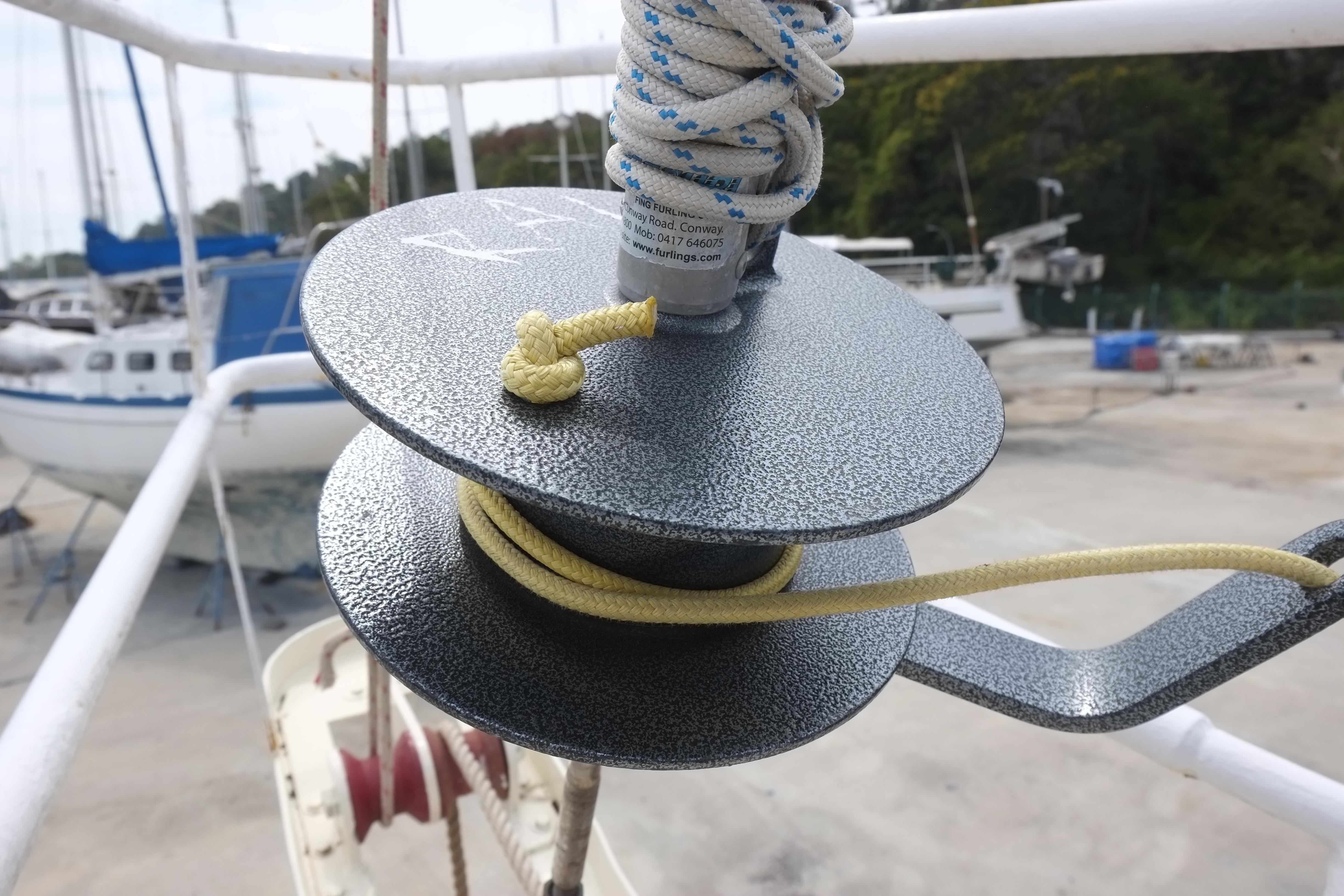 1982 Custom Moonwind 35 Sloop à vendre - YachtWorld