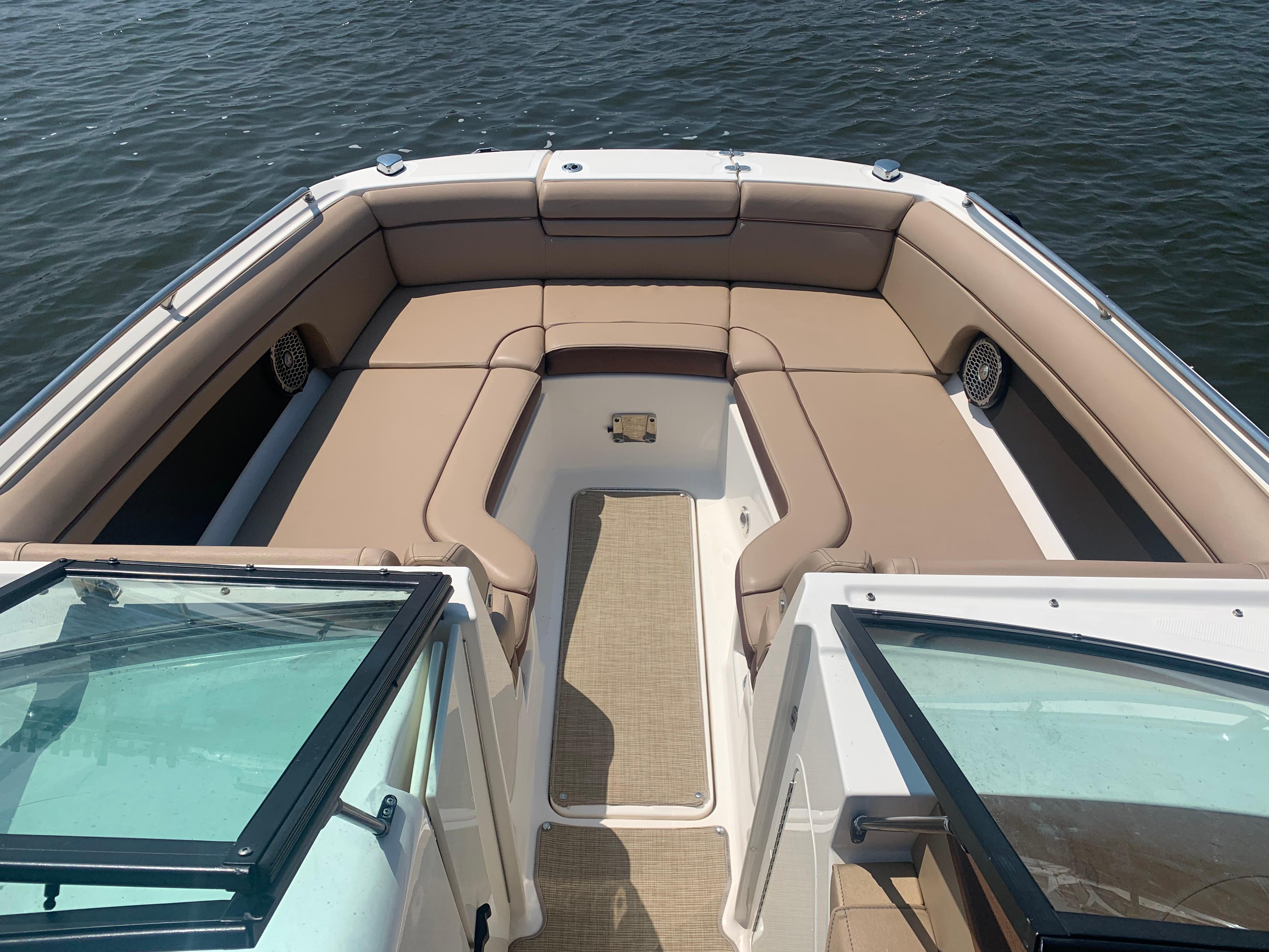 2017 Sea Ray 270 SDX Outboard Bowrider for sale - YachtWorld