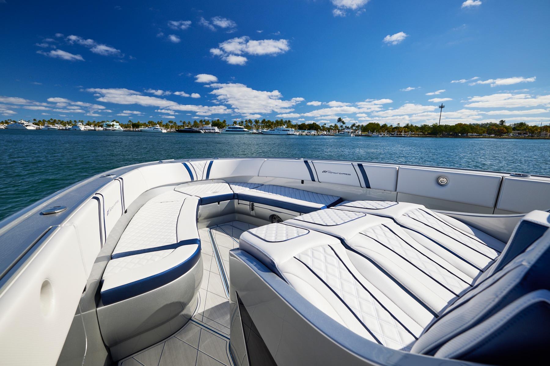 2023 Midnight Express 43' Solstice Lanchas rápidas en venta - YachtWorld