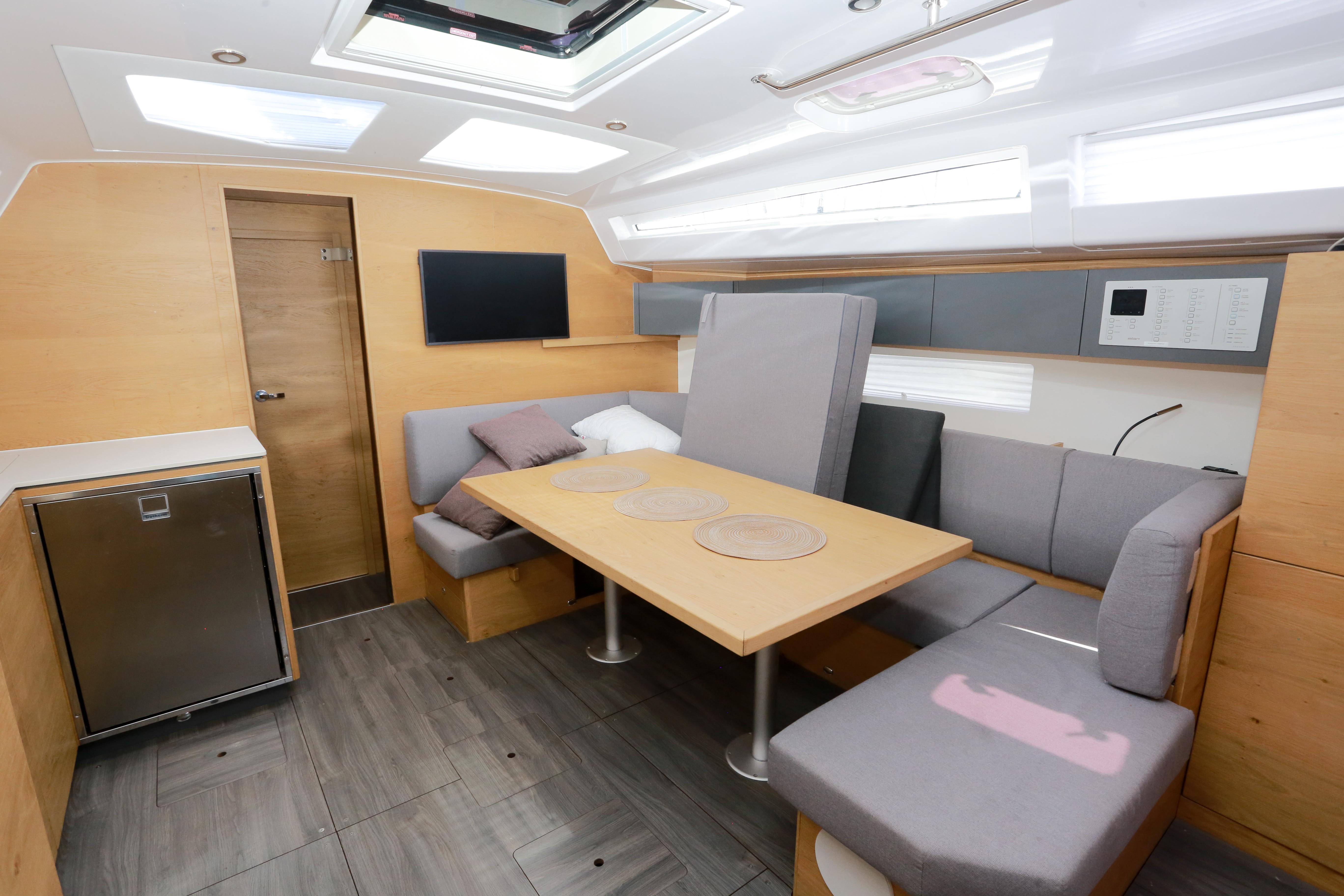 Ocasión 2024 Elan Impression 43 | TopBarcos.com