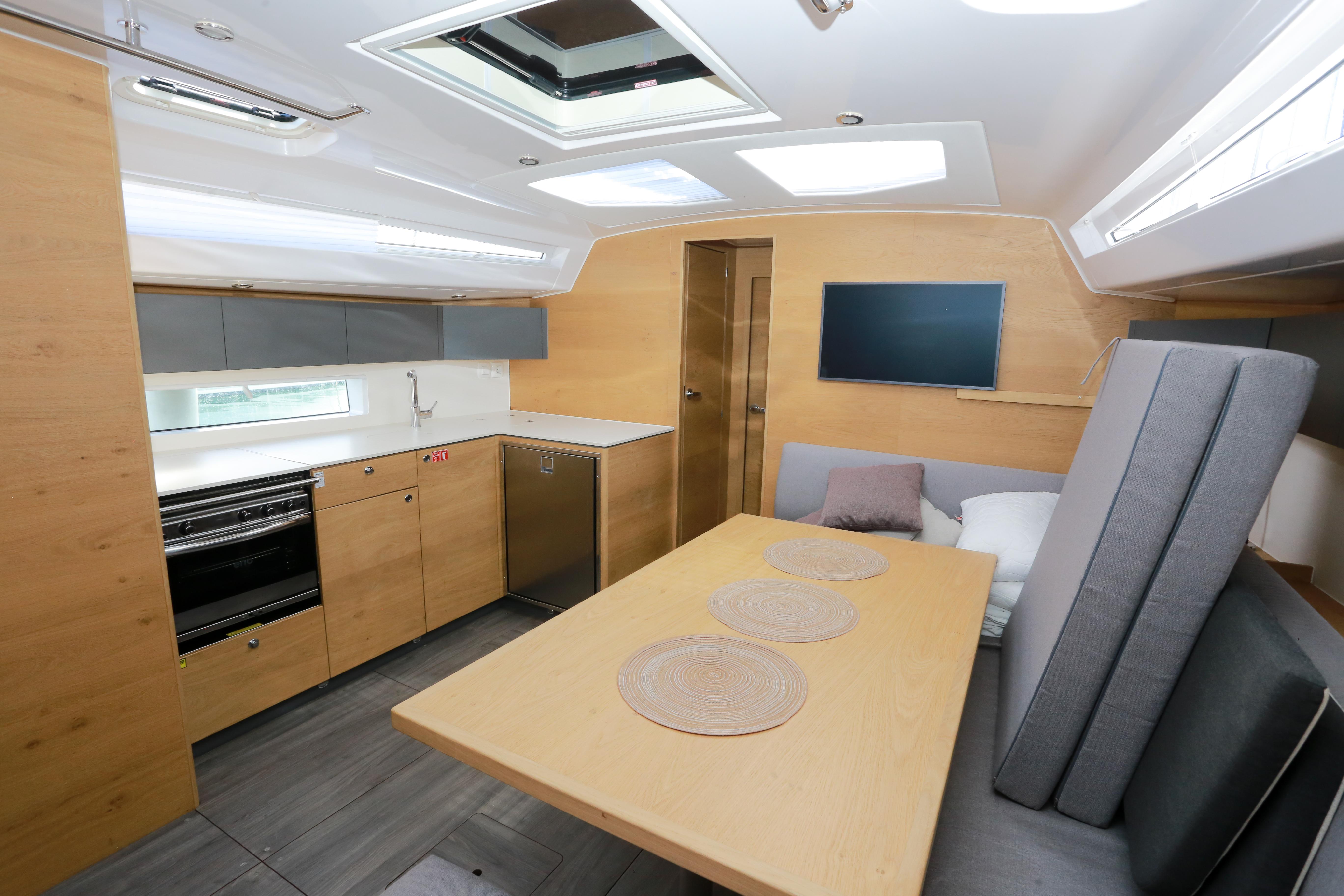 Ocasión 2024 Elan Impression 43 | TopBarcos.com