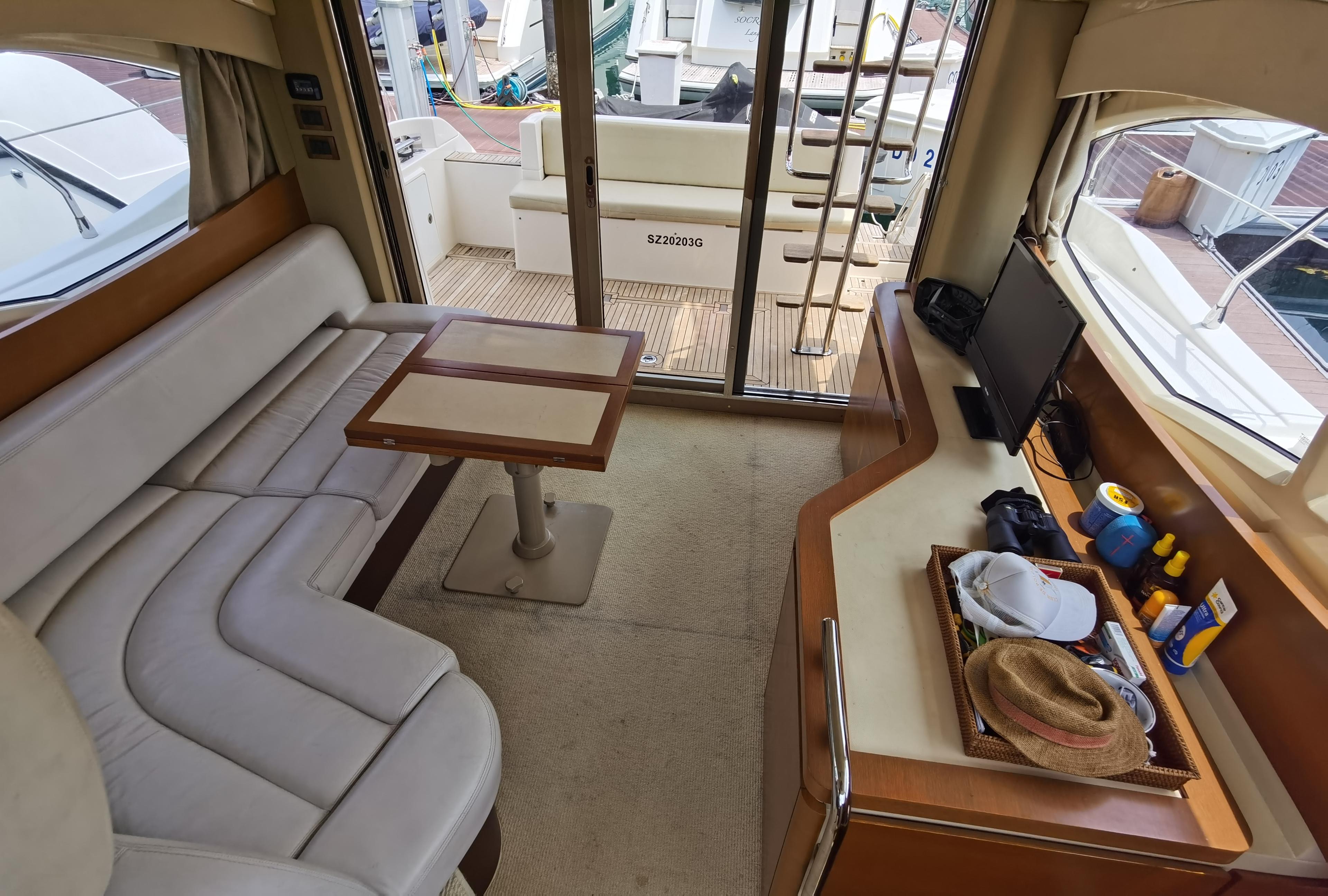 2013 Azimut 40 Motor Yachts for sale - YachtWorld
