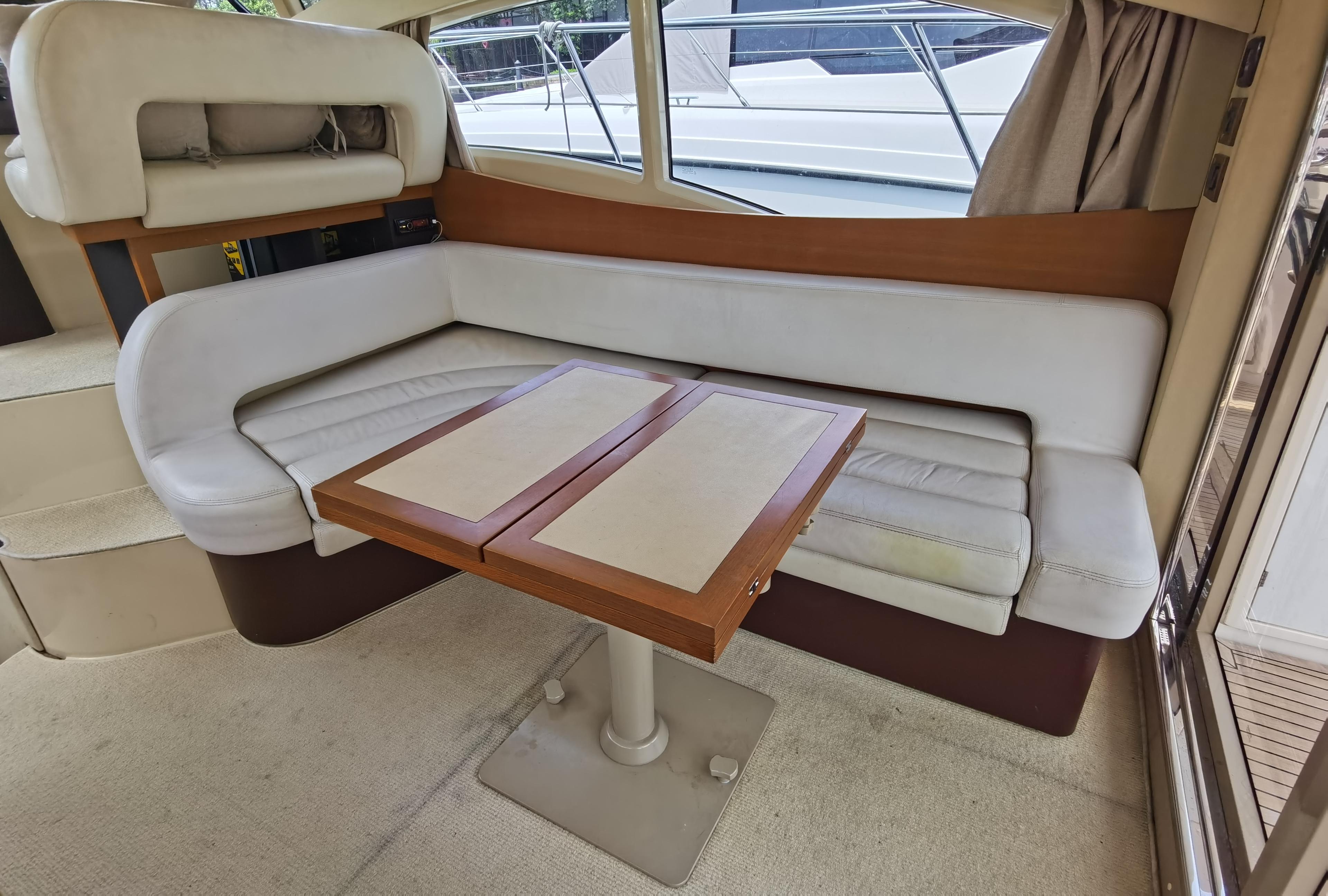 2013 Azimut 40 Motor Yachts for sale - YachtWorld