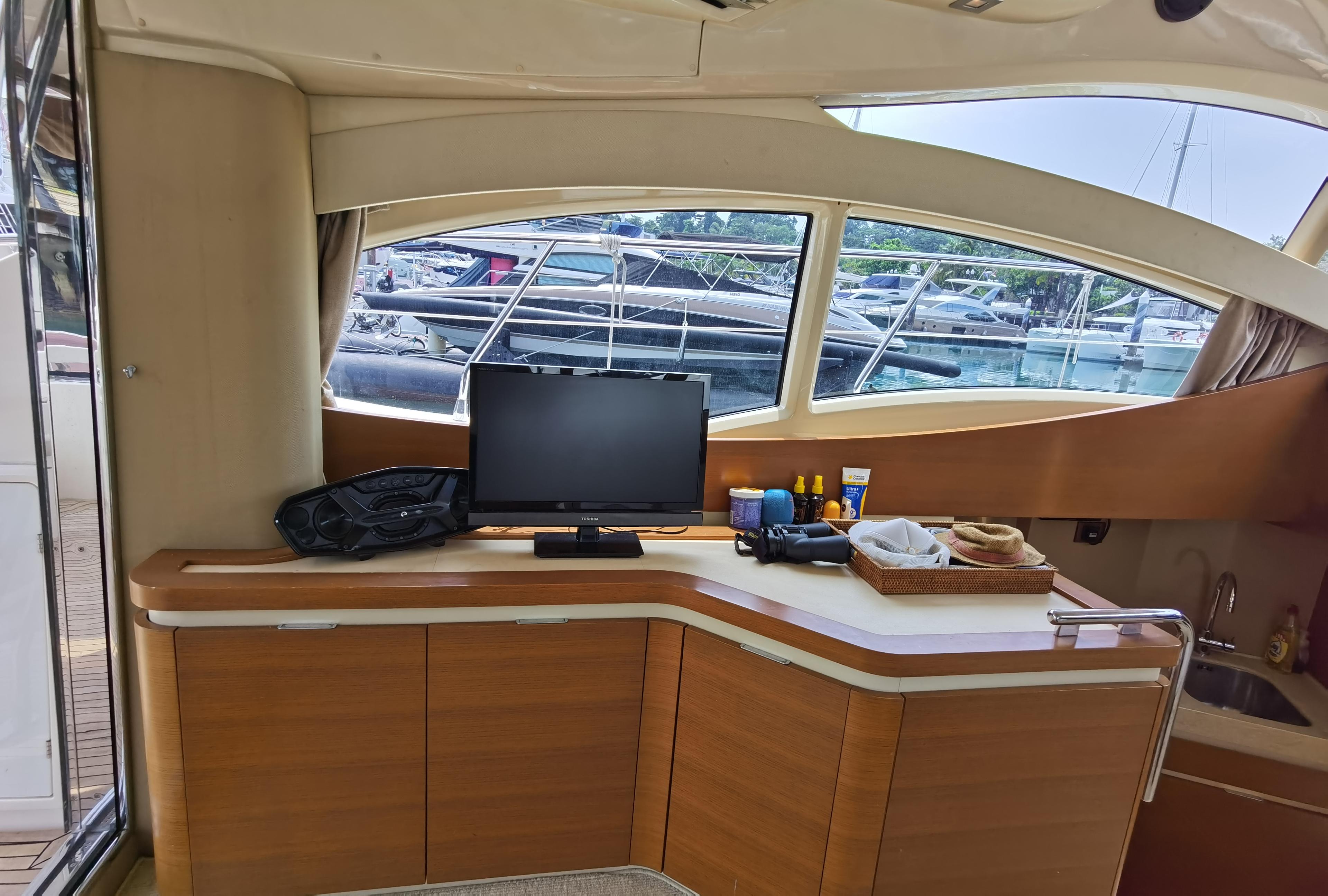 2013 Azimut 40 Motor Yachts for sale - YachtWorld