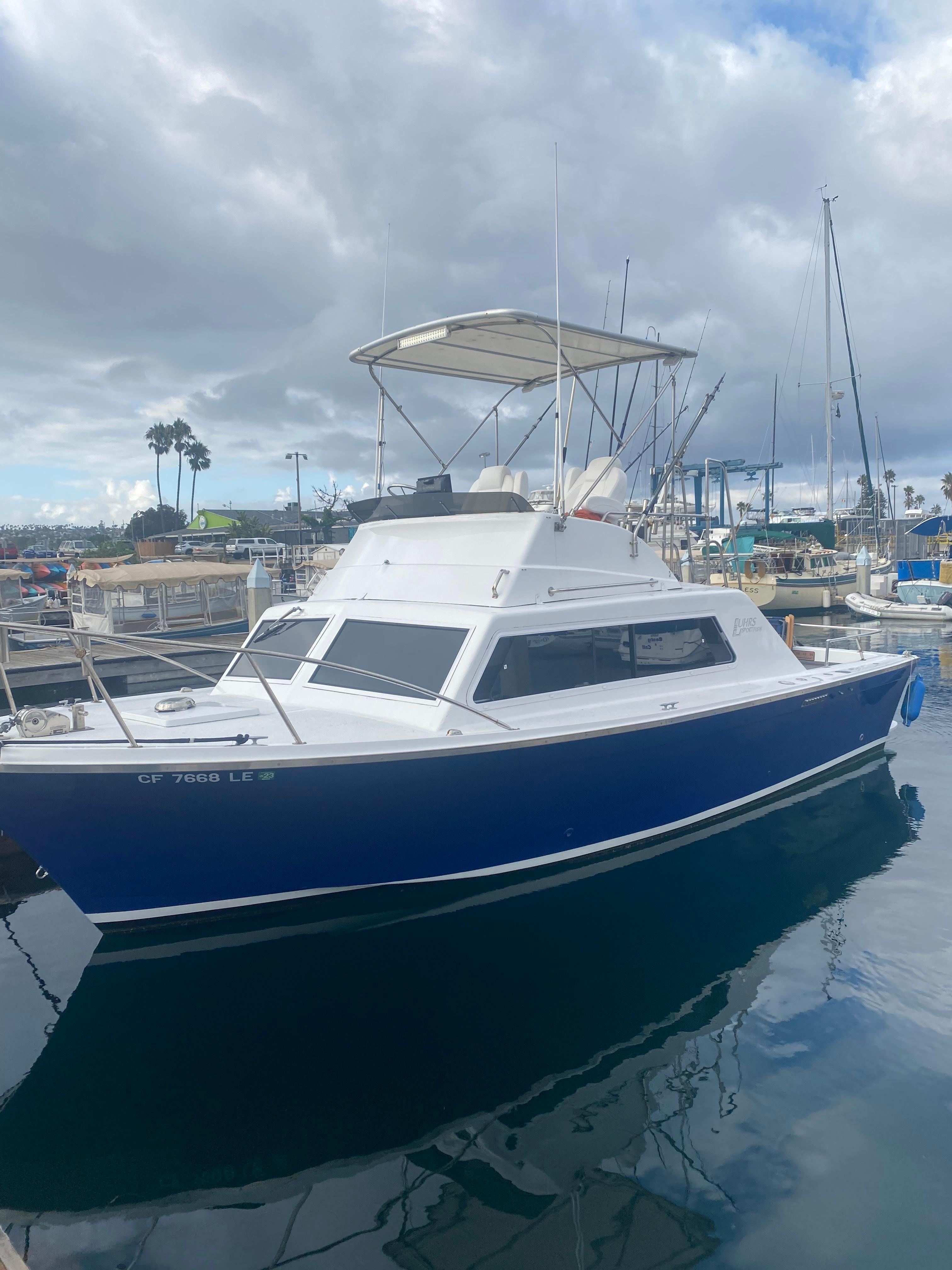 1970 Luhrs 28 Flybridge Sedan Express Cruiser til salg- YachtWorld