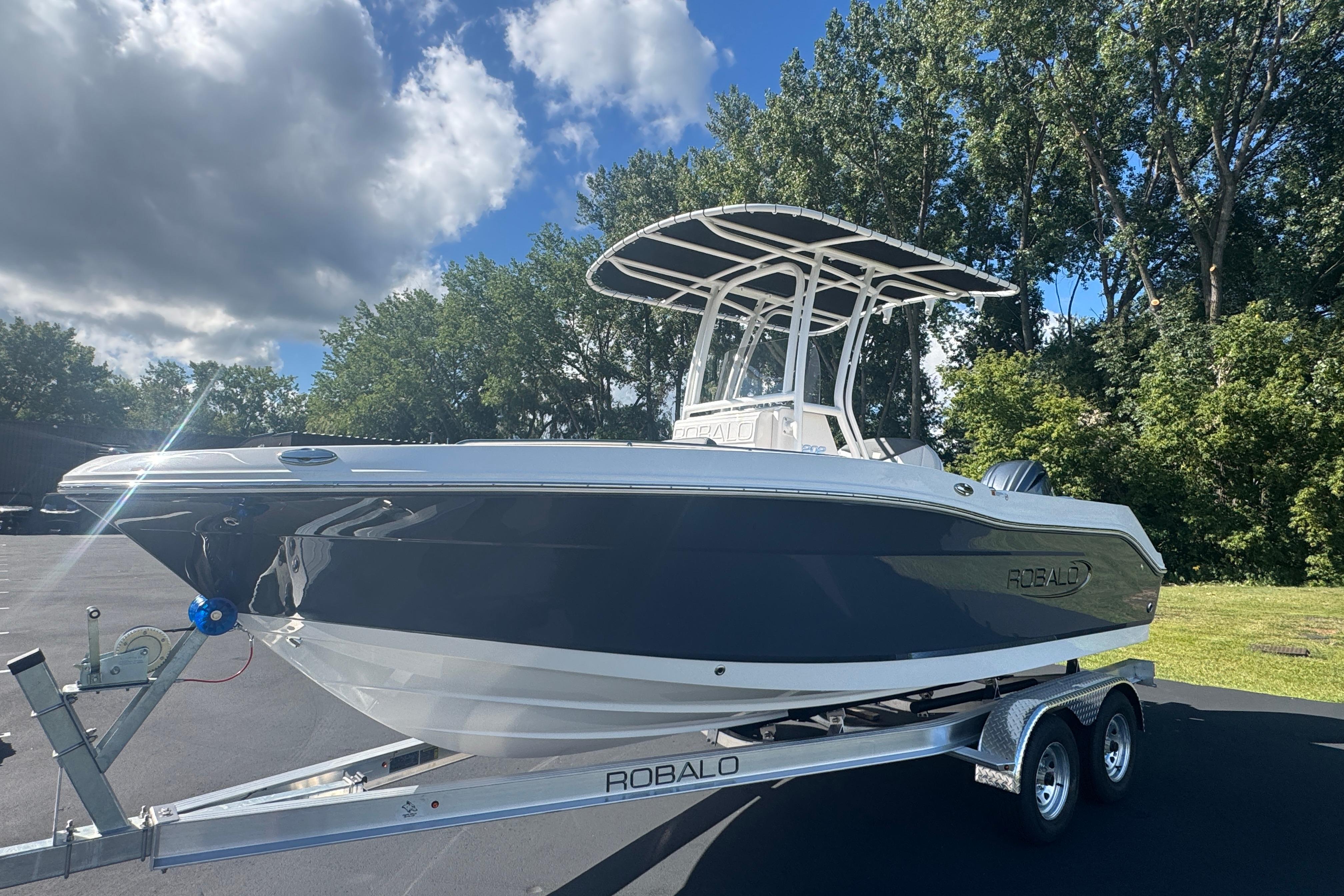 2026 Robalo R202 Explorer Barcos de consola central en venta - YachtWorld