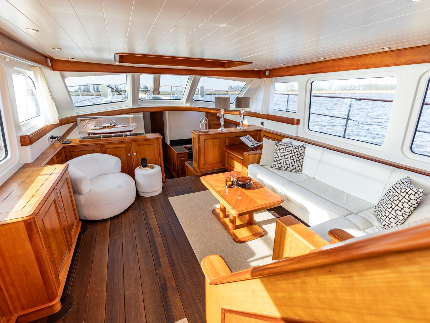 2009 Mulder Classic 77 - Eleonore Motor Yacht for sale - YachtWorld