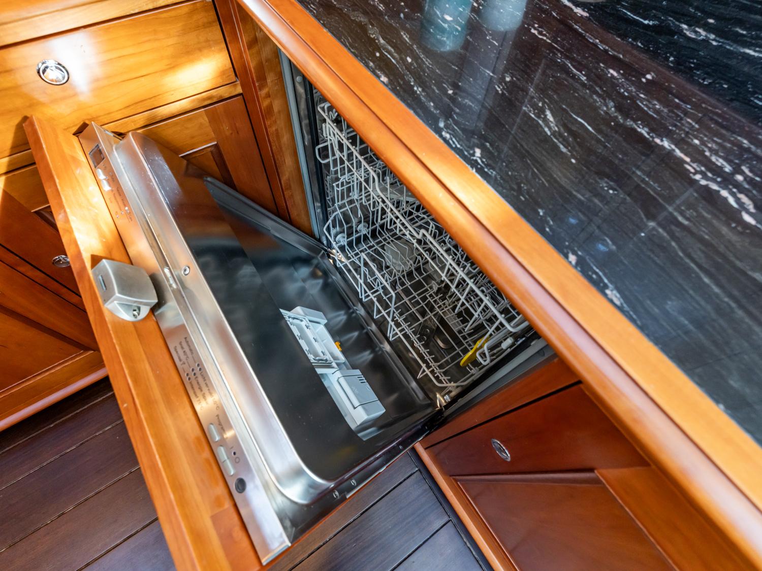 2009 Mulder Classic 77 - Eleonore Motor Yacht for sale - YachtWorld