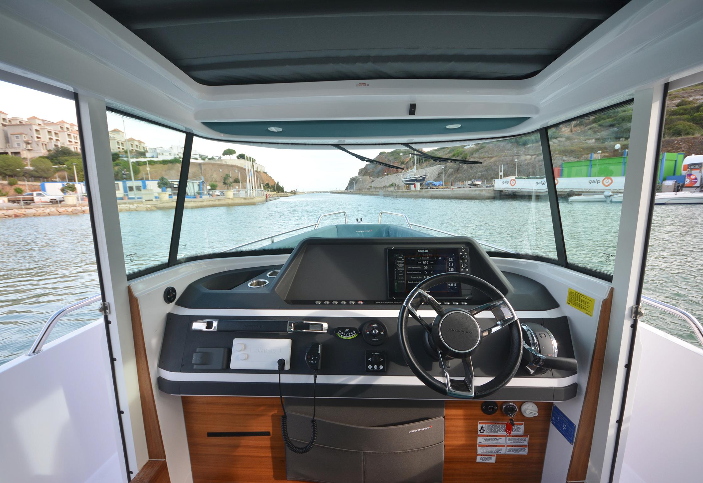 2022 Axopar 28 CABIN Motor Yachts for sale - YachtWorld