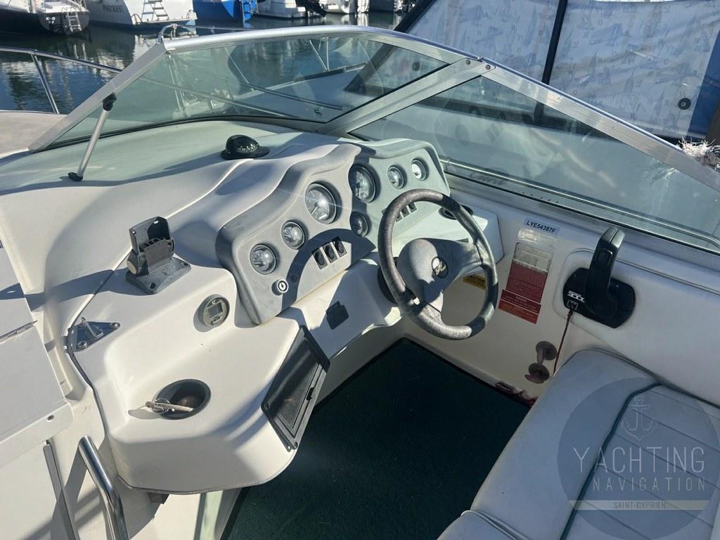 1994 Sea Ray 230 Sundancer Motor Yacht for sale - YachtWorld