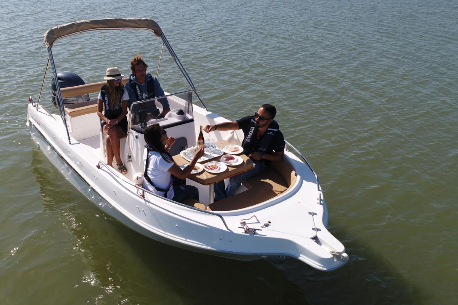 Nieuw 2024 Dipol Glass Dipol 580 CP Open - Almería | YachtFocus