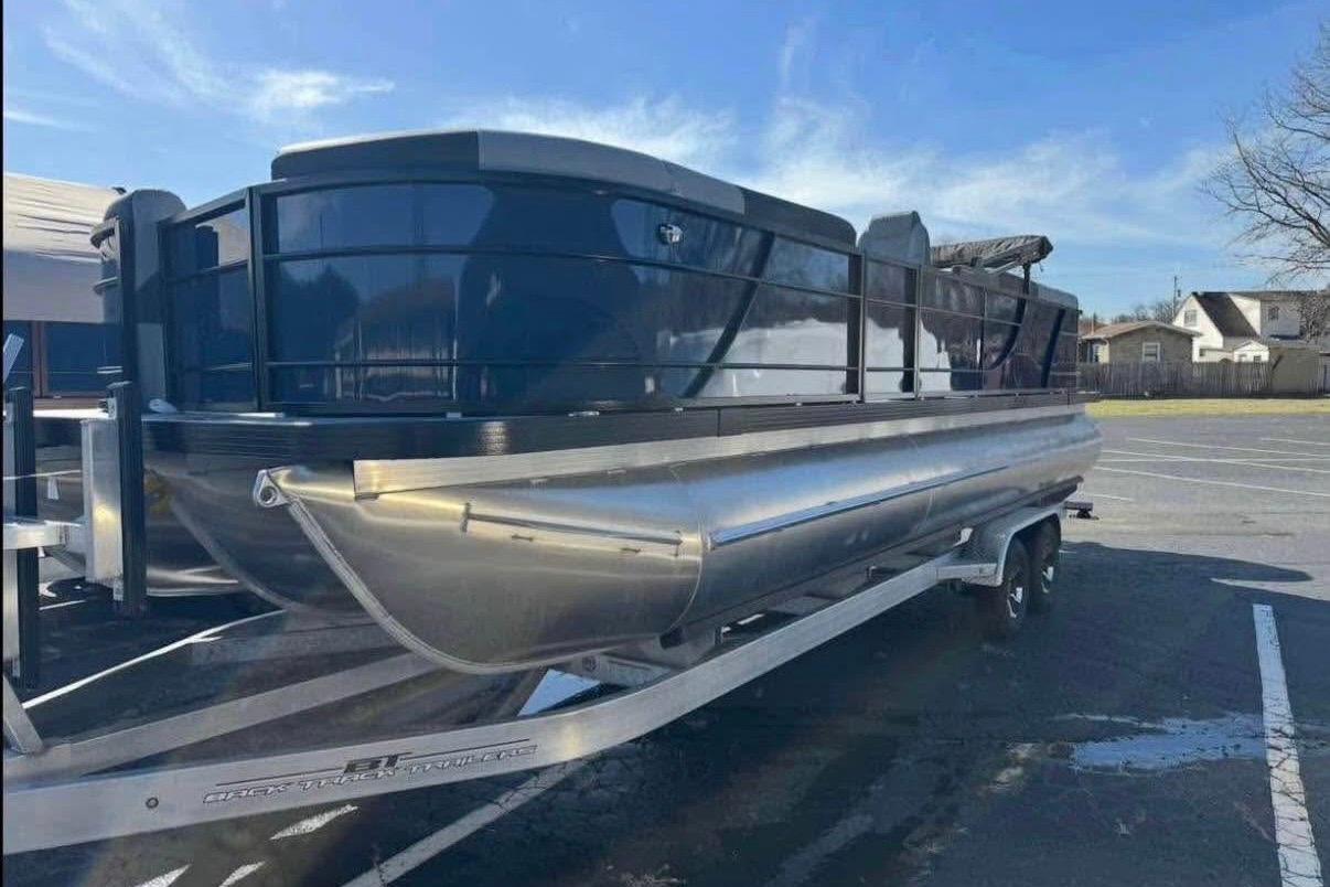 2025 Veranda Relax VR25RC Pontoboot Kaufen - YachtWorld