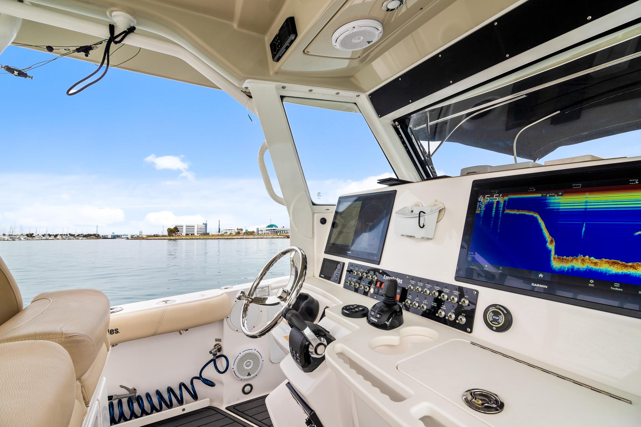 2017 Everglades 355 Center Console Centre Console for sale - YachtWorld