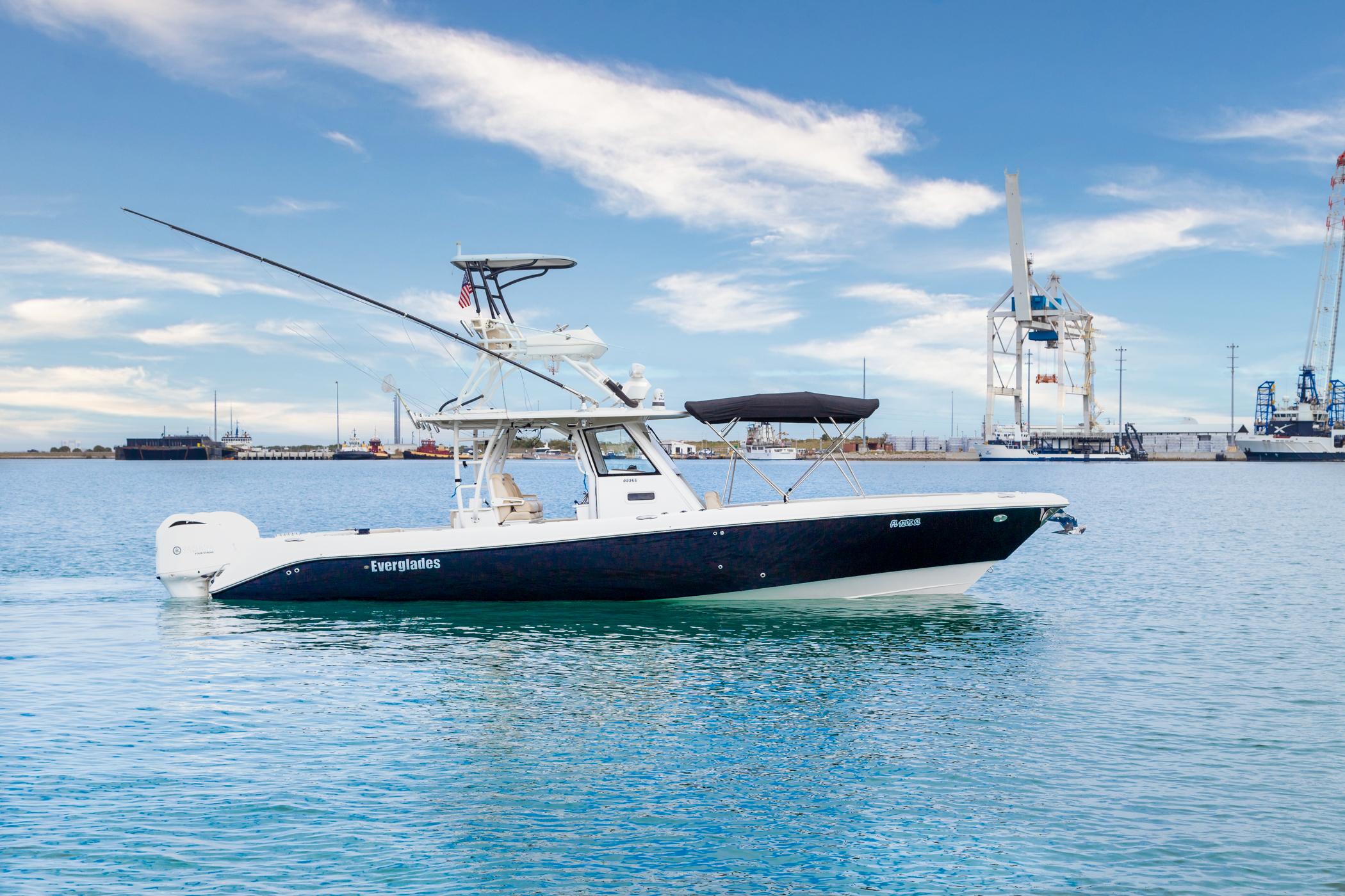 2017 Everglades 355 Center Console Centre Console for sale - YachtWorld