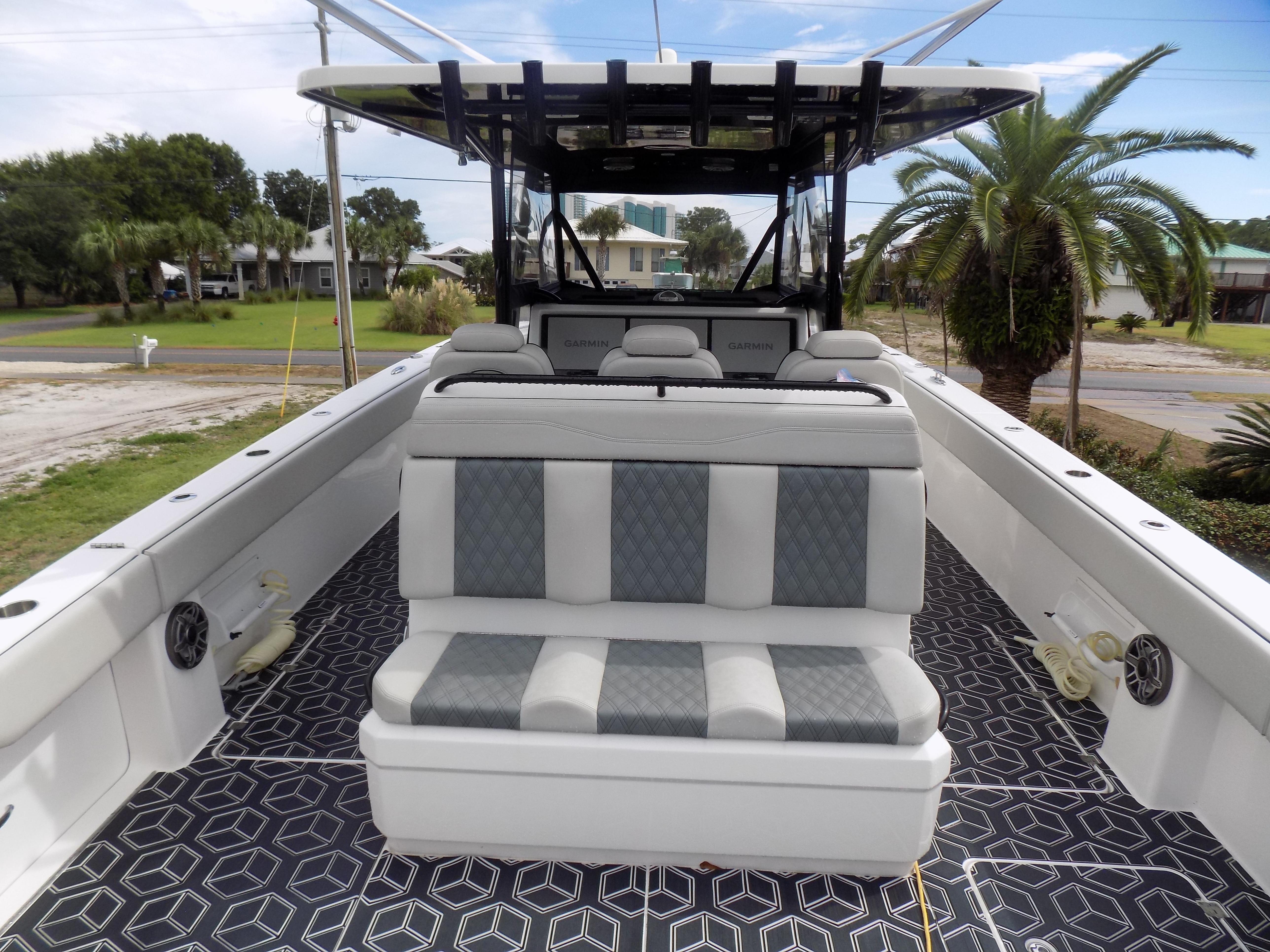 2021 Invincible 37 Catamaran Center Console for sale - YachtWorld