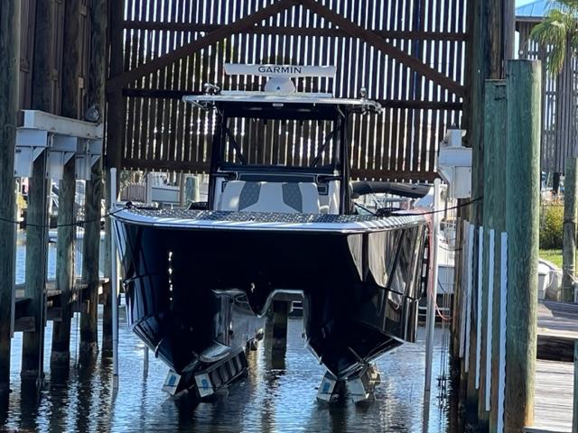 2021 Invincible 37 Catamaran Center Console for sale - YachtWorld