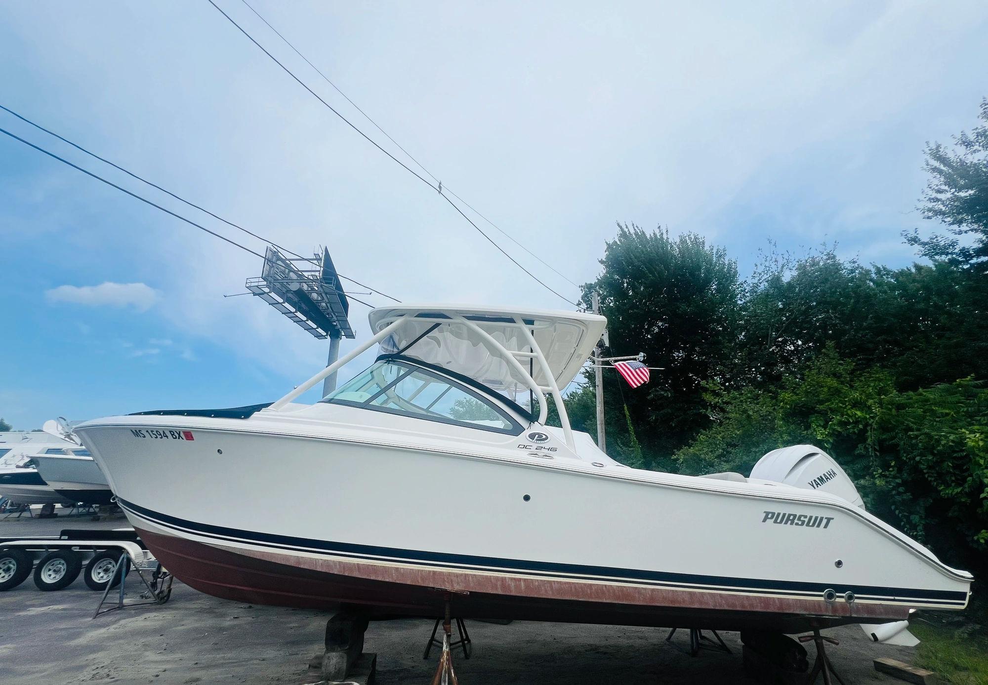 2024 Pursuit DC 246 Dual Console for sale - YachtWorld