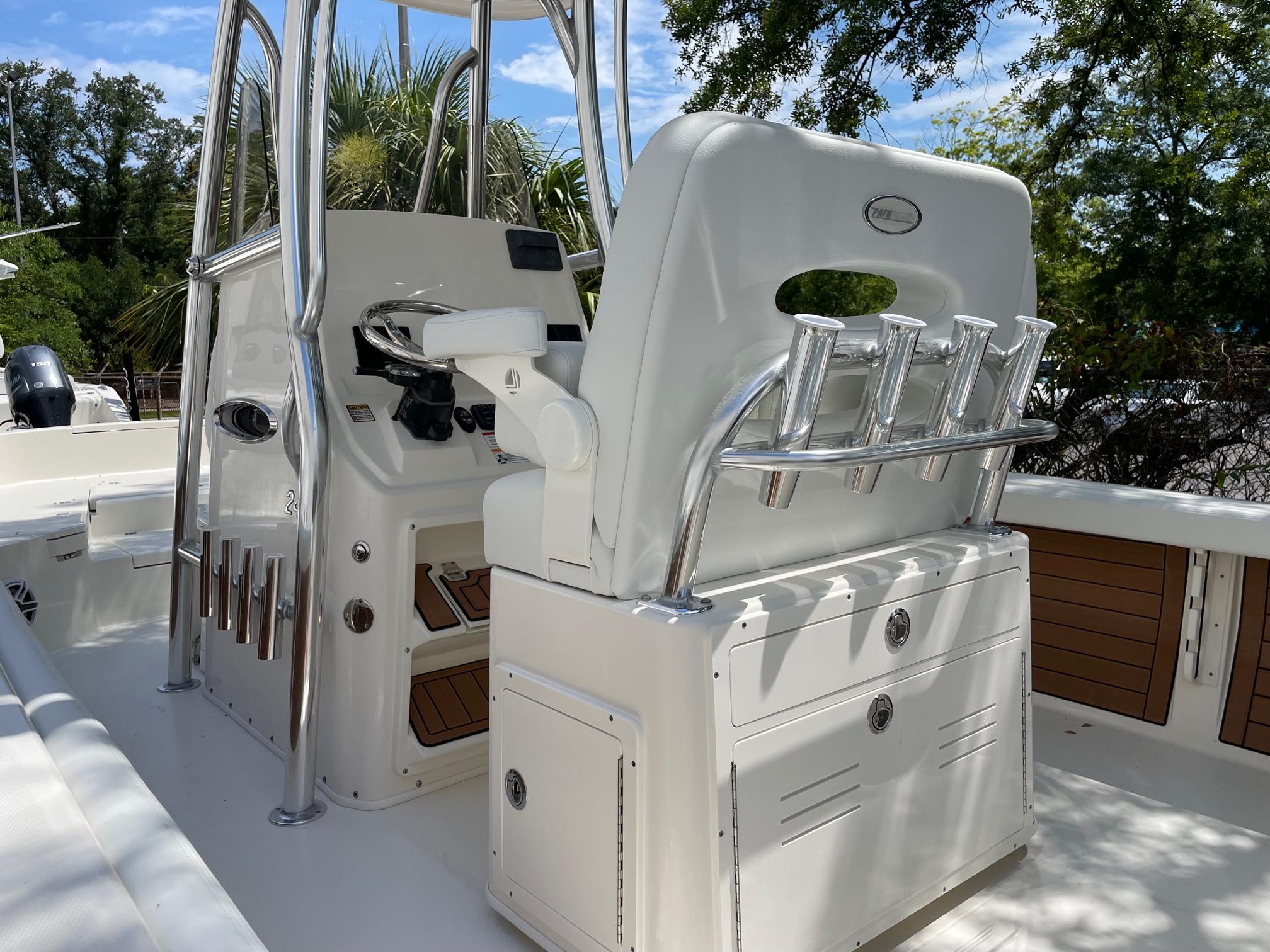 2024 Pathfinder 2400 TRS Center Console Boote Kaufen - YachtWorld