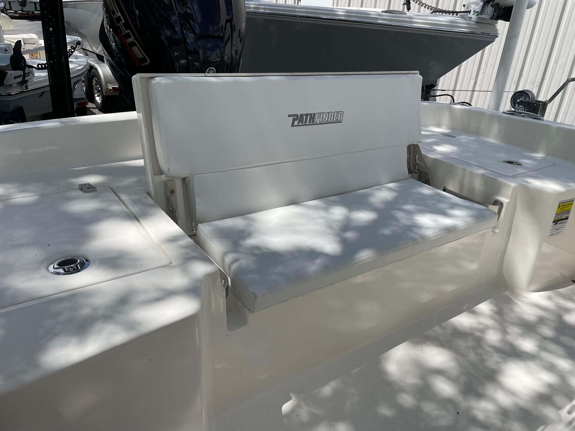 2024 Pathfinder 2400 TRS Centre Console for sale - YachtWorld