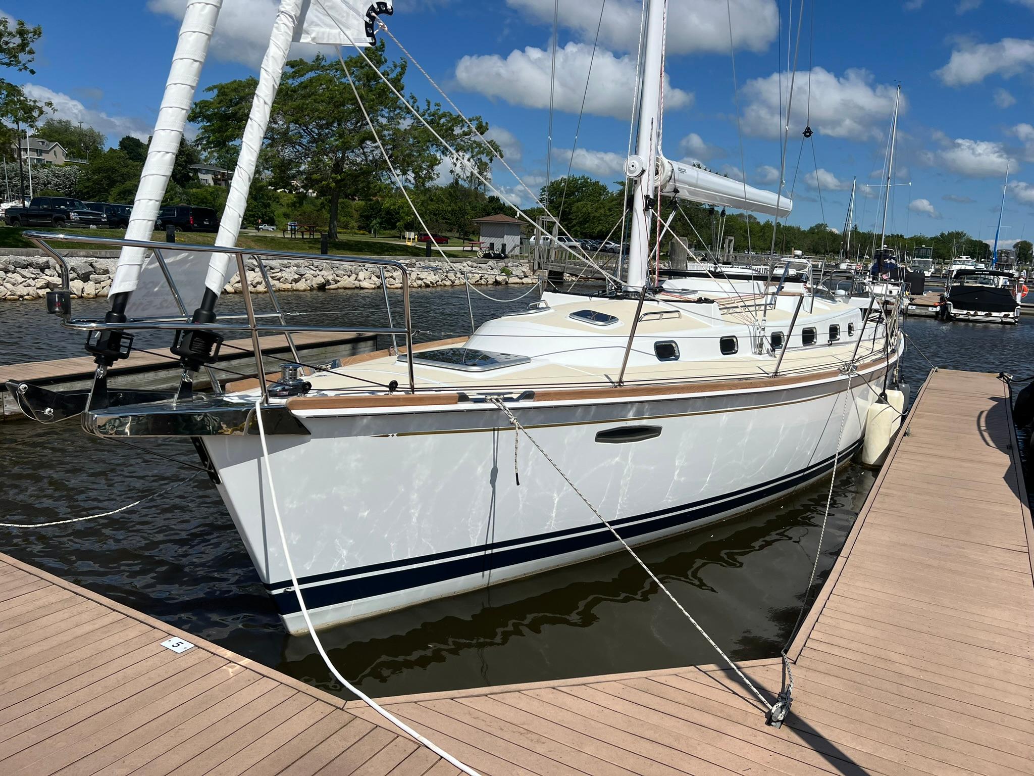 2025 Tartan 395 Cruiser for sale - YachtWorld