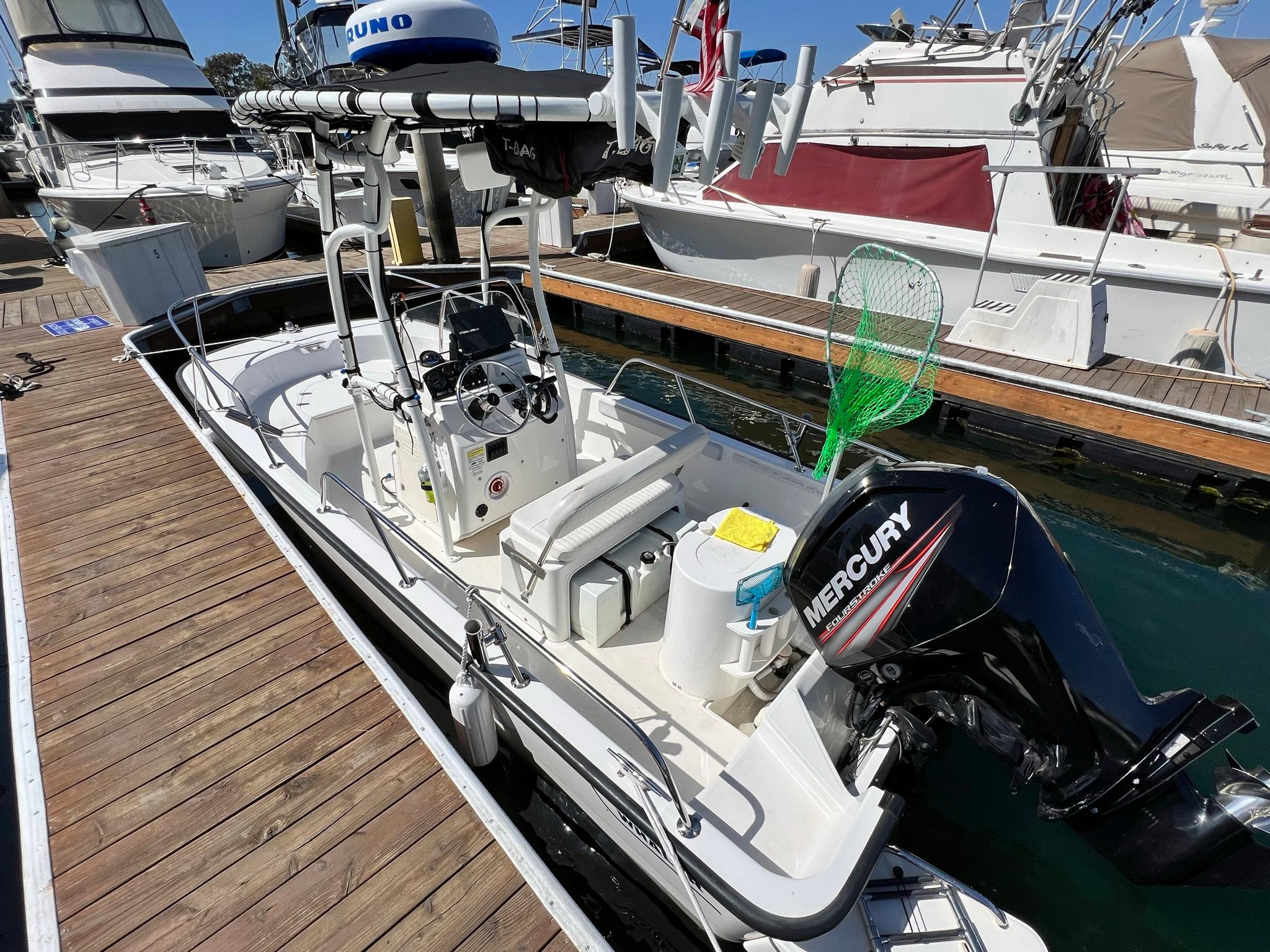 2015 Boston Whaler 17 Montauk Centre Console for sale - YachtWorld