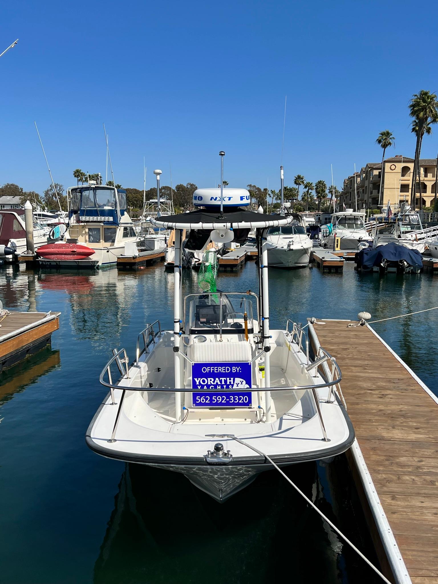 2015 Boston Whaler 17 Montauk Centre Console for sale - YachtWorld