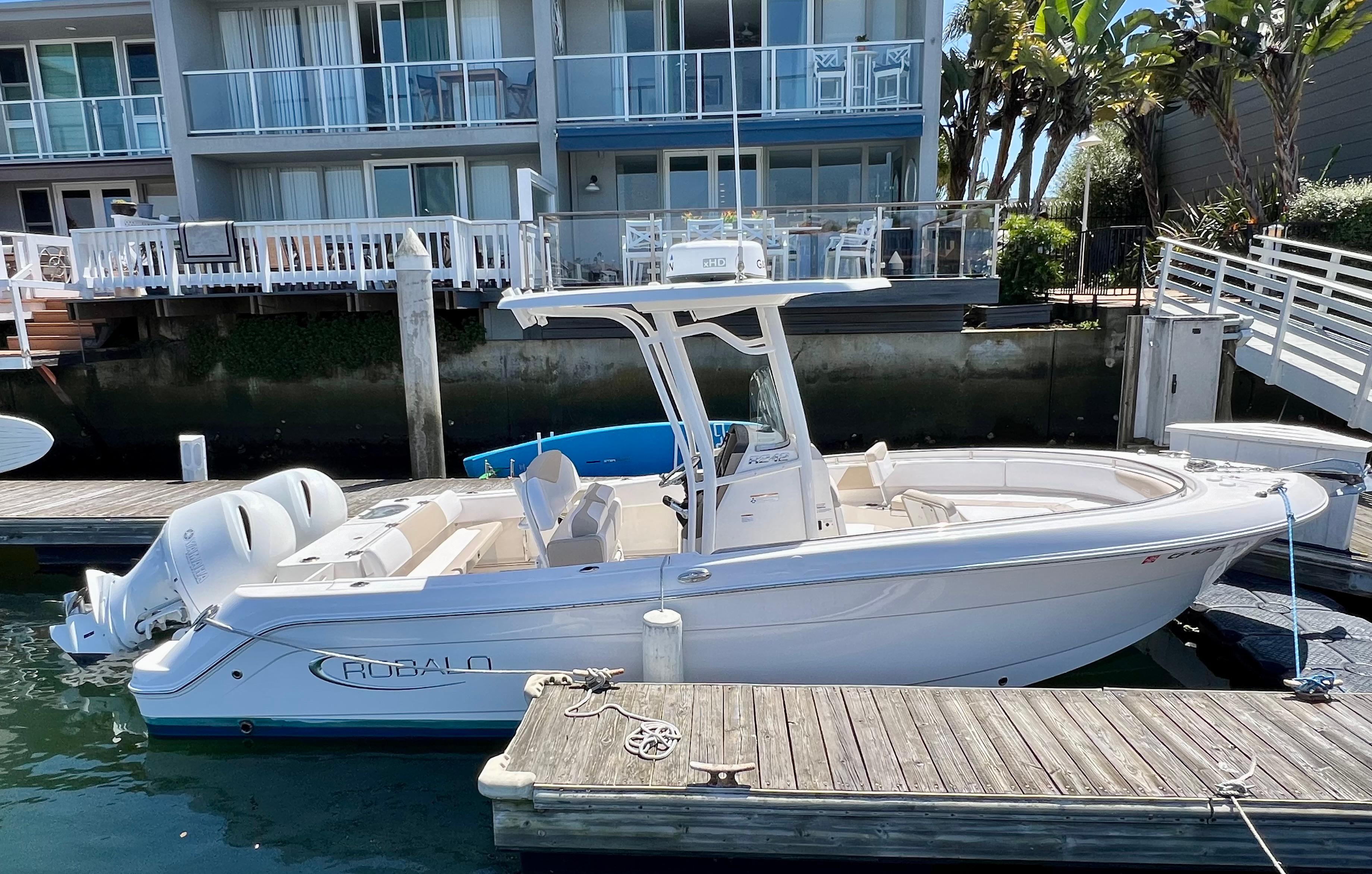 2019 Robalo R242 Center Console Center Console for sale - YachtWorld
