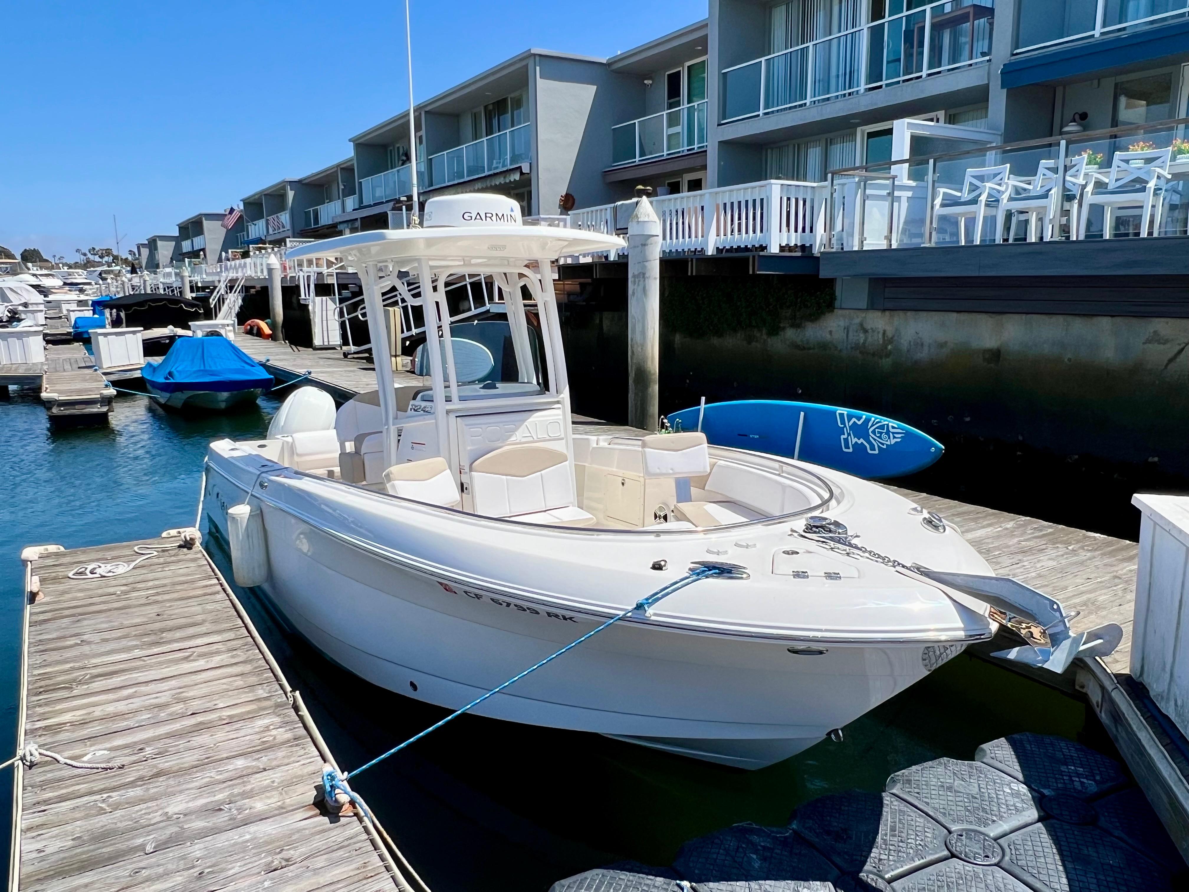 2019 Robalo R242 Center Console Center Console for sale - YachtWorld