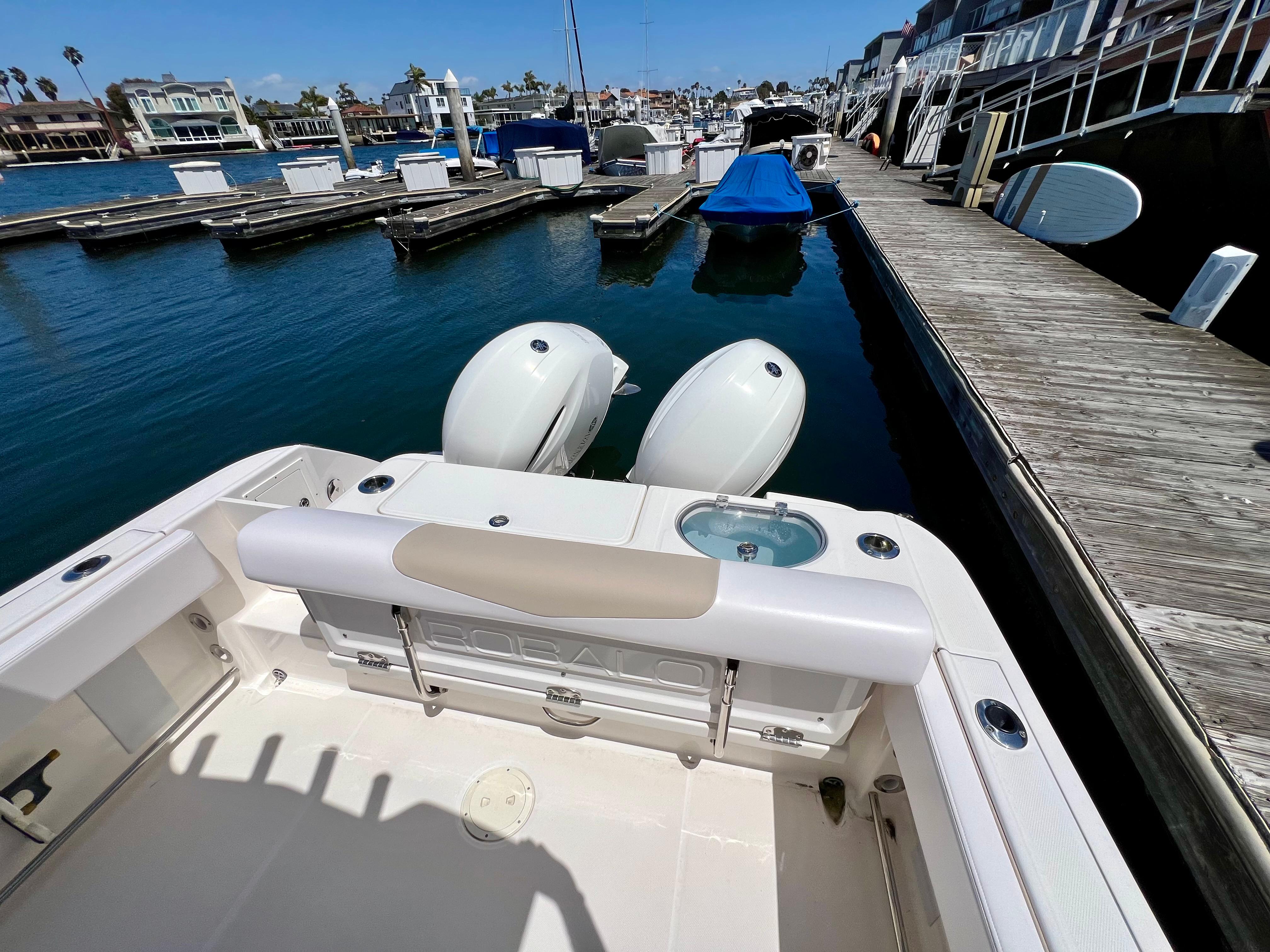 2019 Robalo R242 Center Console Center Console for sale - YachtWorld