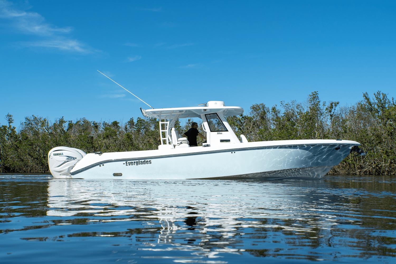 2022 Everglades 335 CC Sport Fishing for sale - YachtWorld