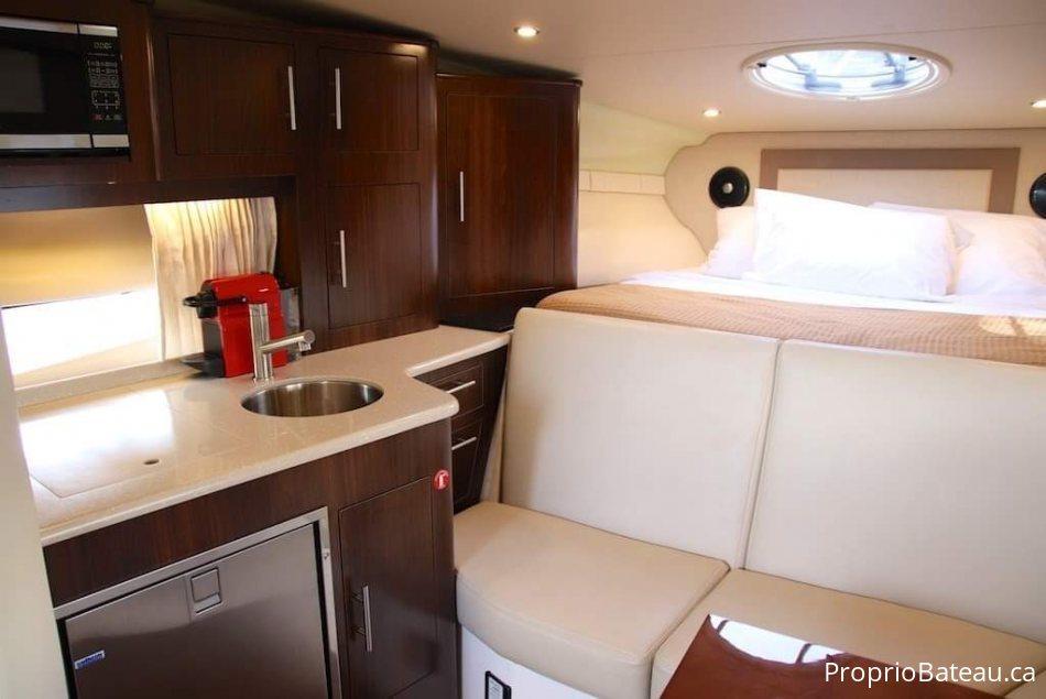 2017 Regal 32 Express Express Cruiser for sale - YachtWorld